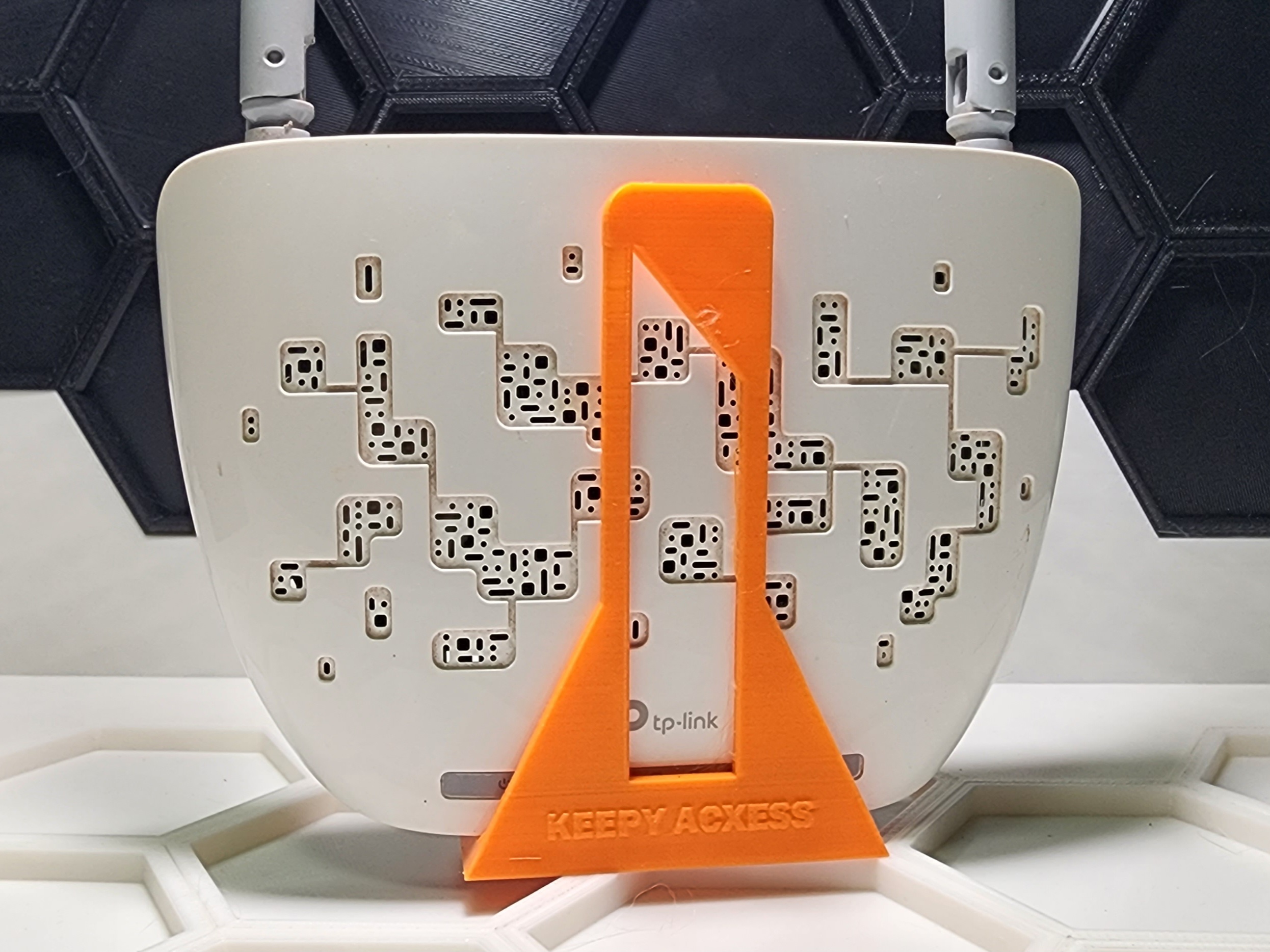 TP-LINK XN020-GV3 Fiber Router stand by Keepy | Download free STL model ...