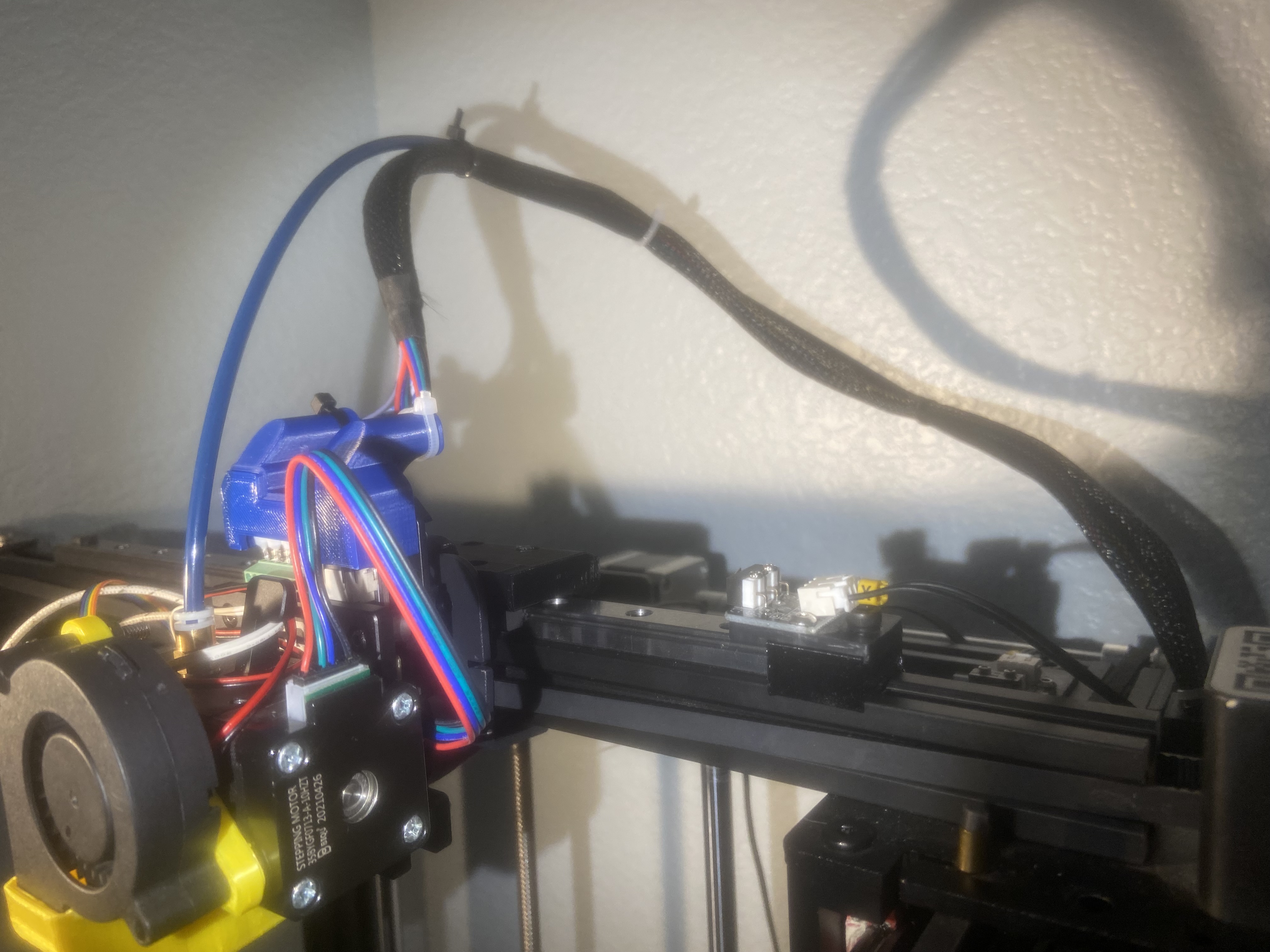 ender x axis linear rails end stop mount by ccrabbs | Download free STL ...