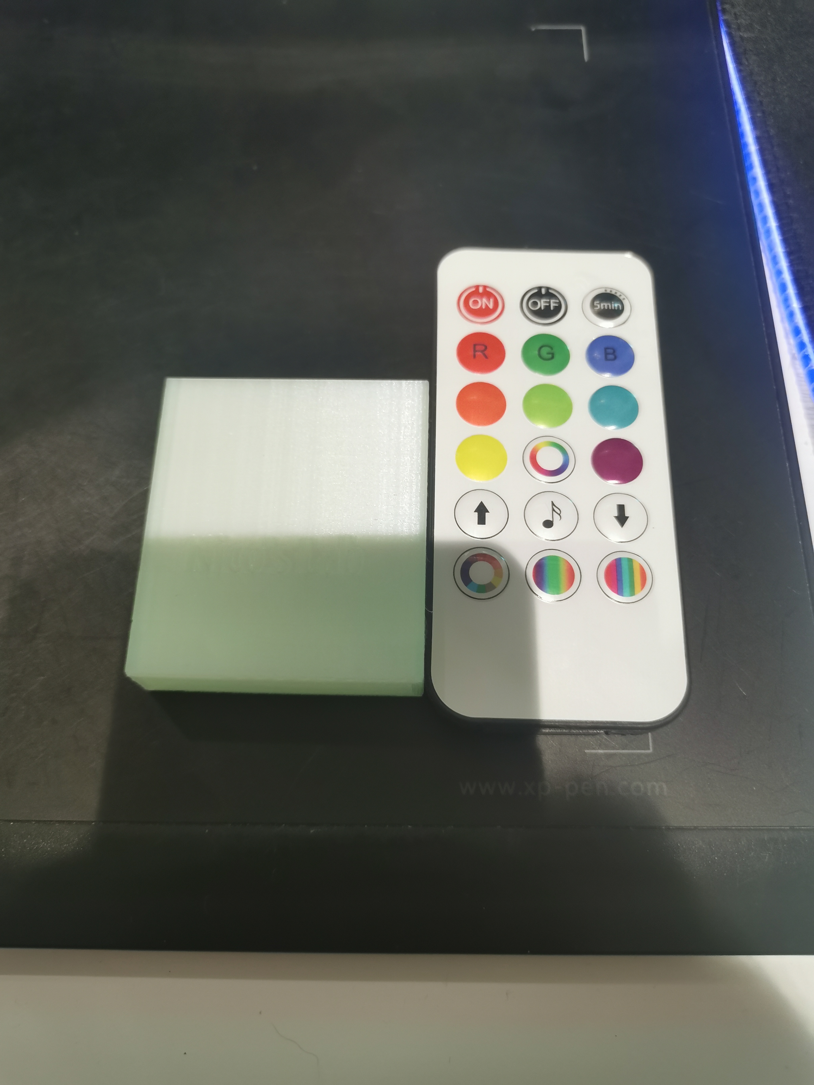LED remote holder for small remotes by Nico's Lab | Download free STL ...