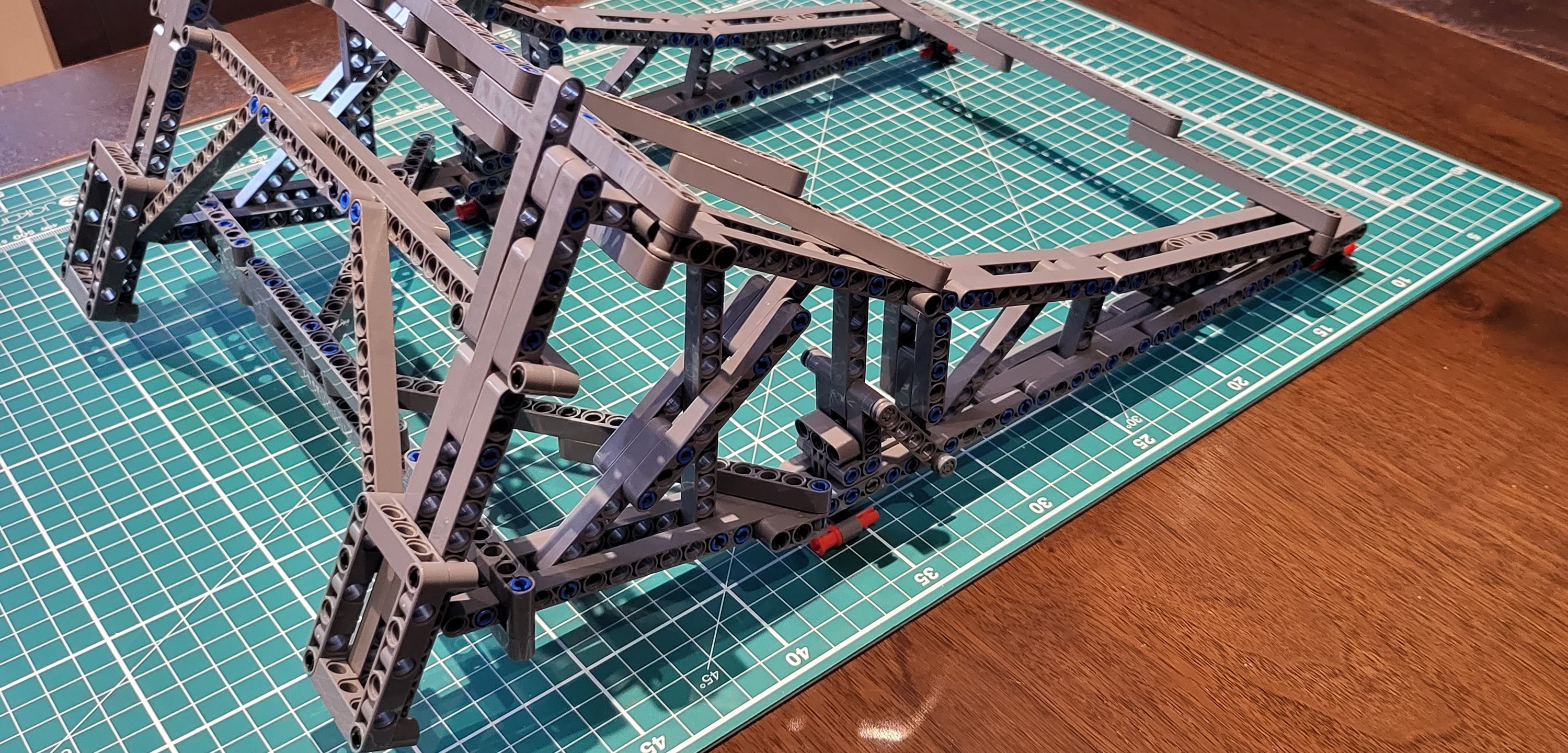 LEGO Star Wars 75192 UCS Millennium Falcon Vertical Stand Wall Mount ...