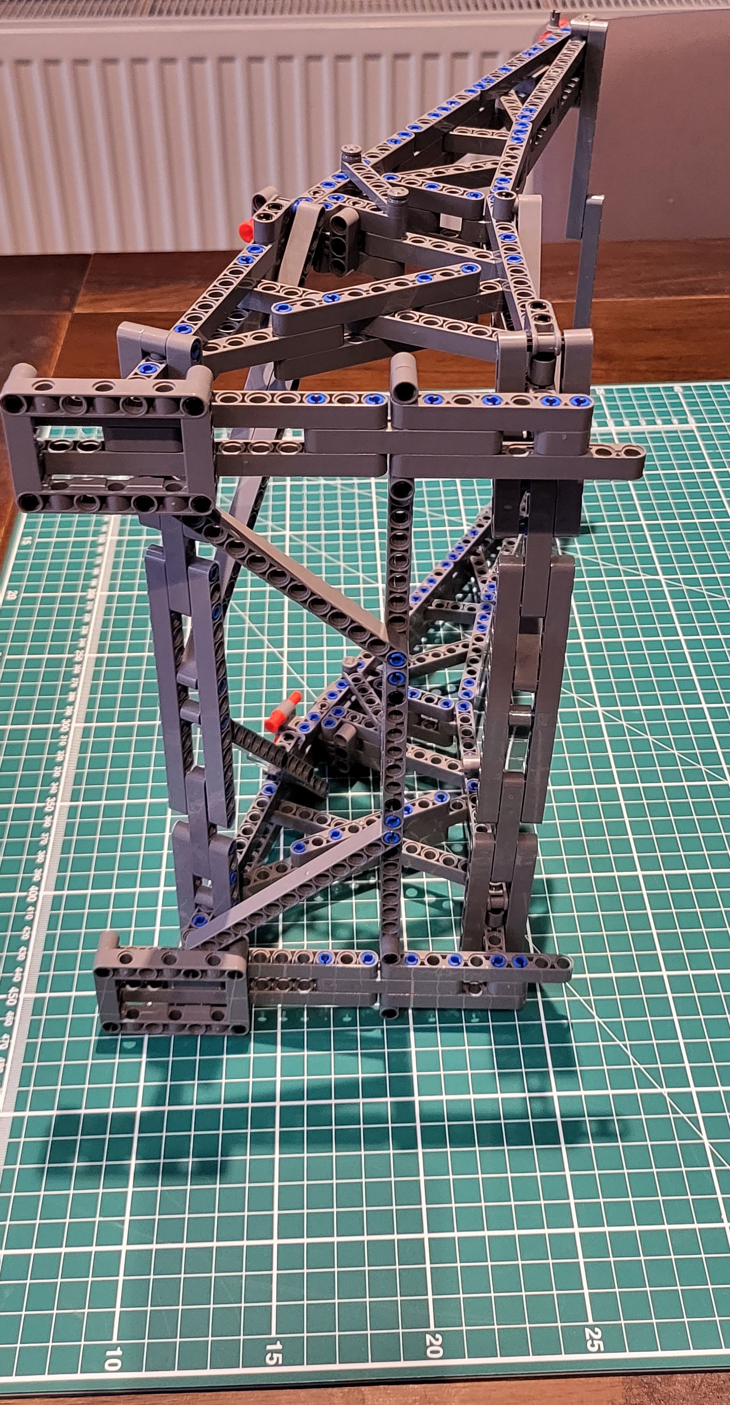 LEGO Star Wars 75192 UCS Millennium Falcon Vertical Stand Wall Mount ...