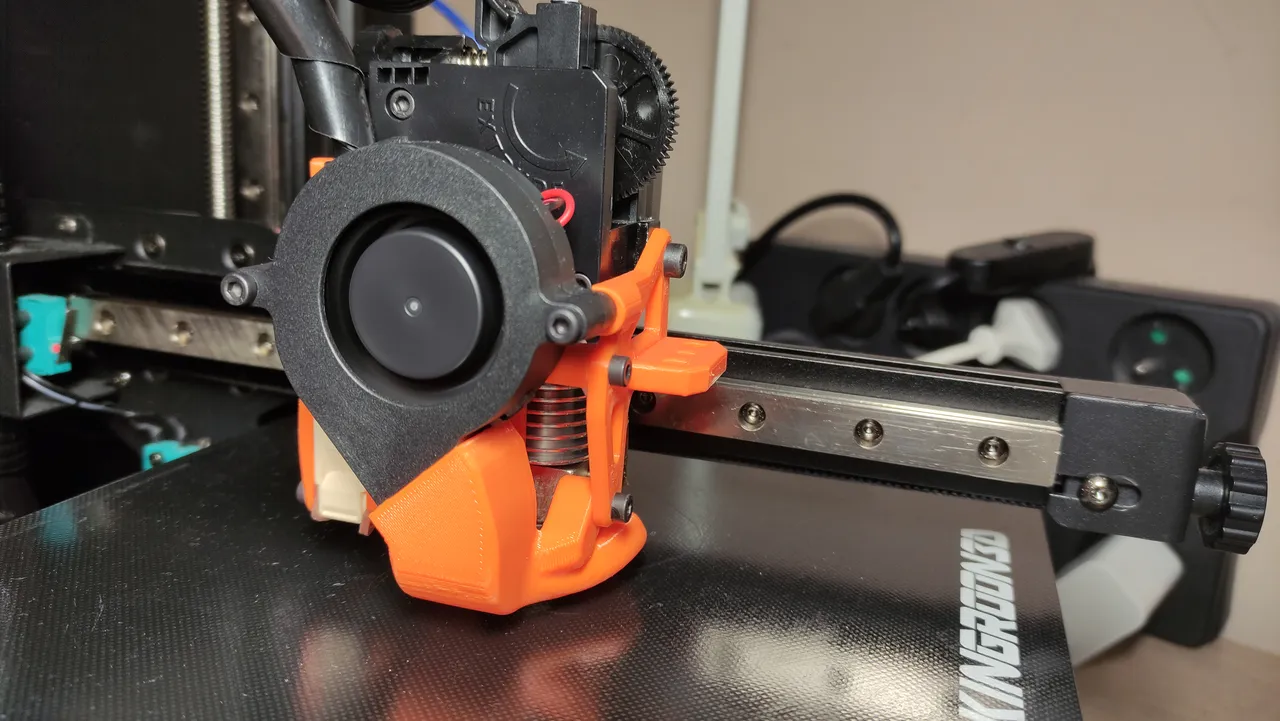 KP3S PRO Titan Extruder mod by Zemlos | Download free STL model ...