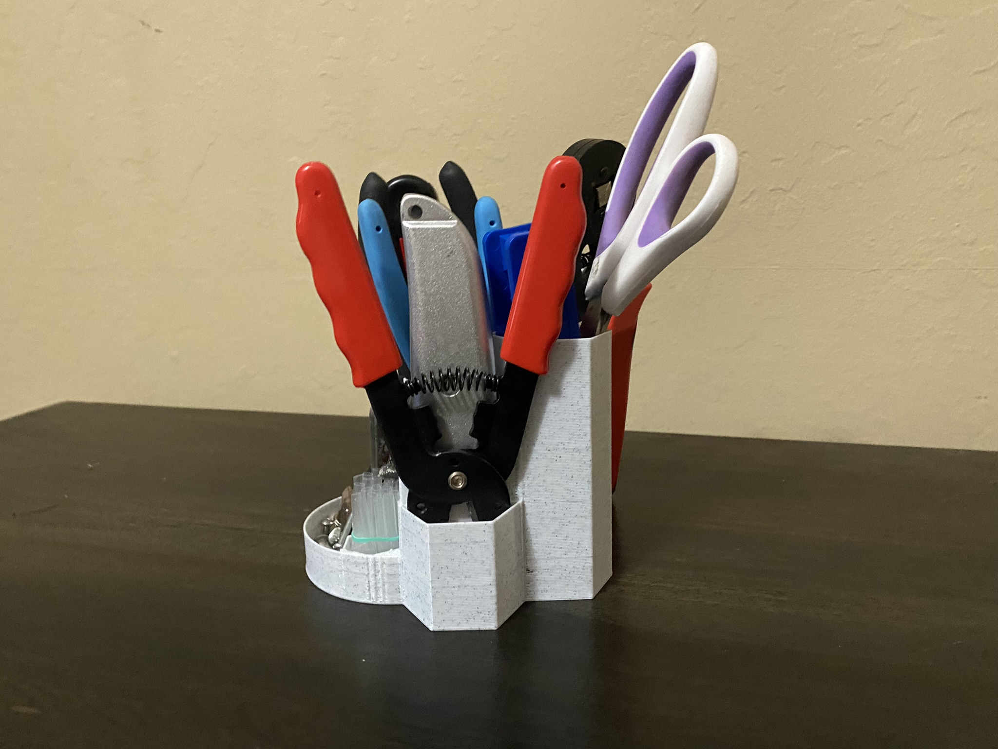 One Handed Tool Caddy by Matt K | Download free STL model | Printables.com
