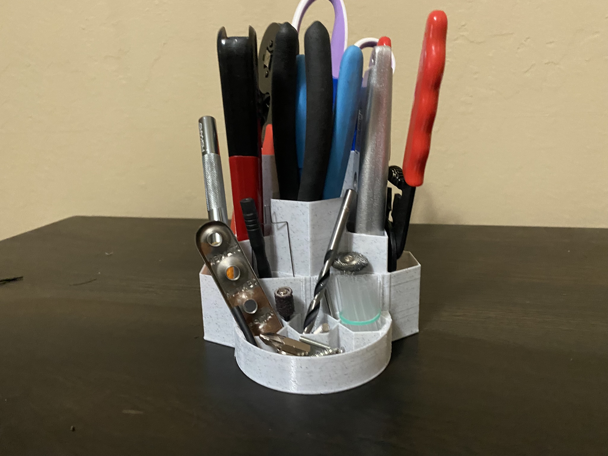One Handed Tool Caddy by Matt K | Download free STL model | Printables.com