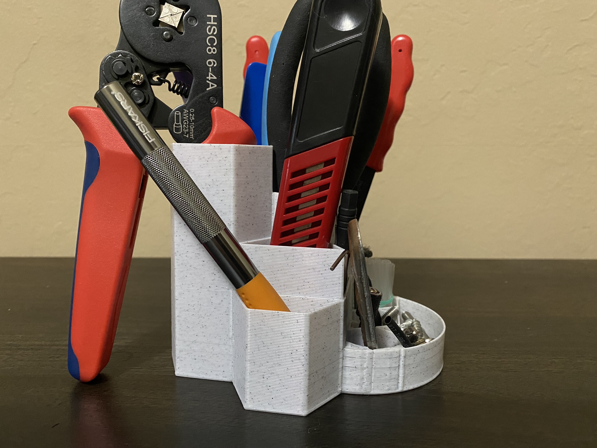 One Handed Tool Caddy by Matt K | Download free STL model | Printables.com