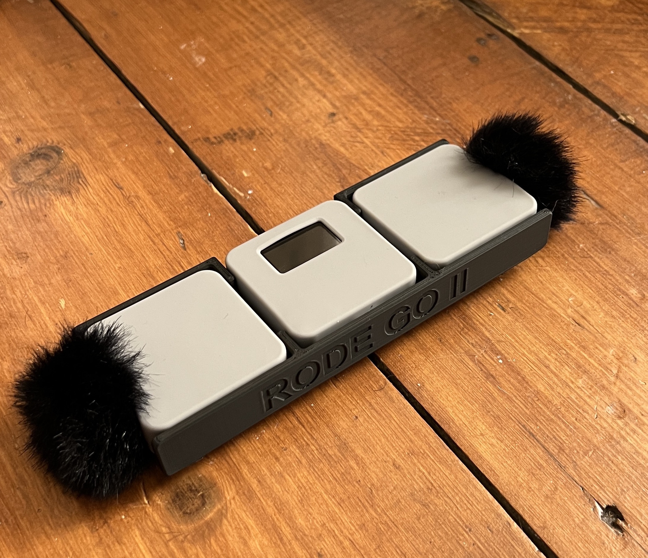 RODE GO II Wireless Microphone Organiser for Silicone Covers by maraz ...