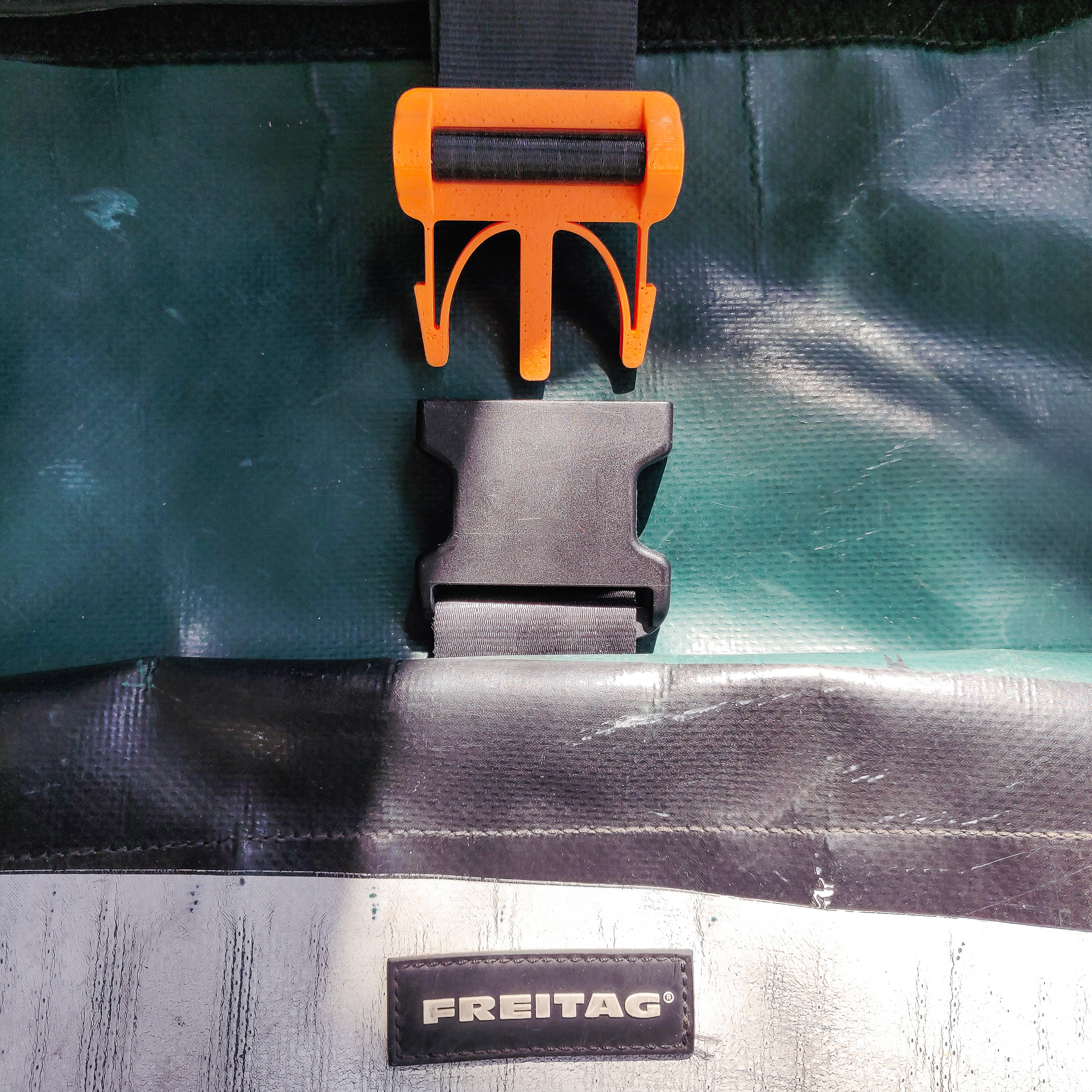 Buckle Strap Clip Fast Lock (compliant mechanism) by Le Club Sandwich ...