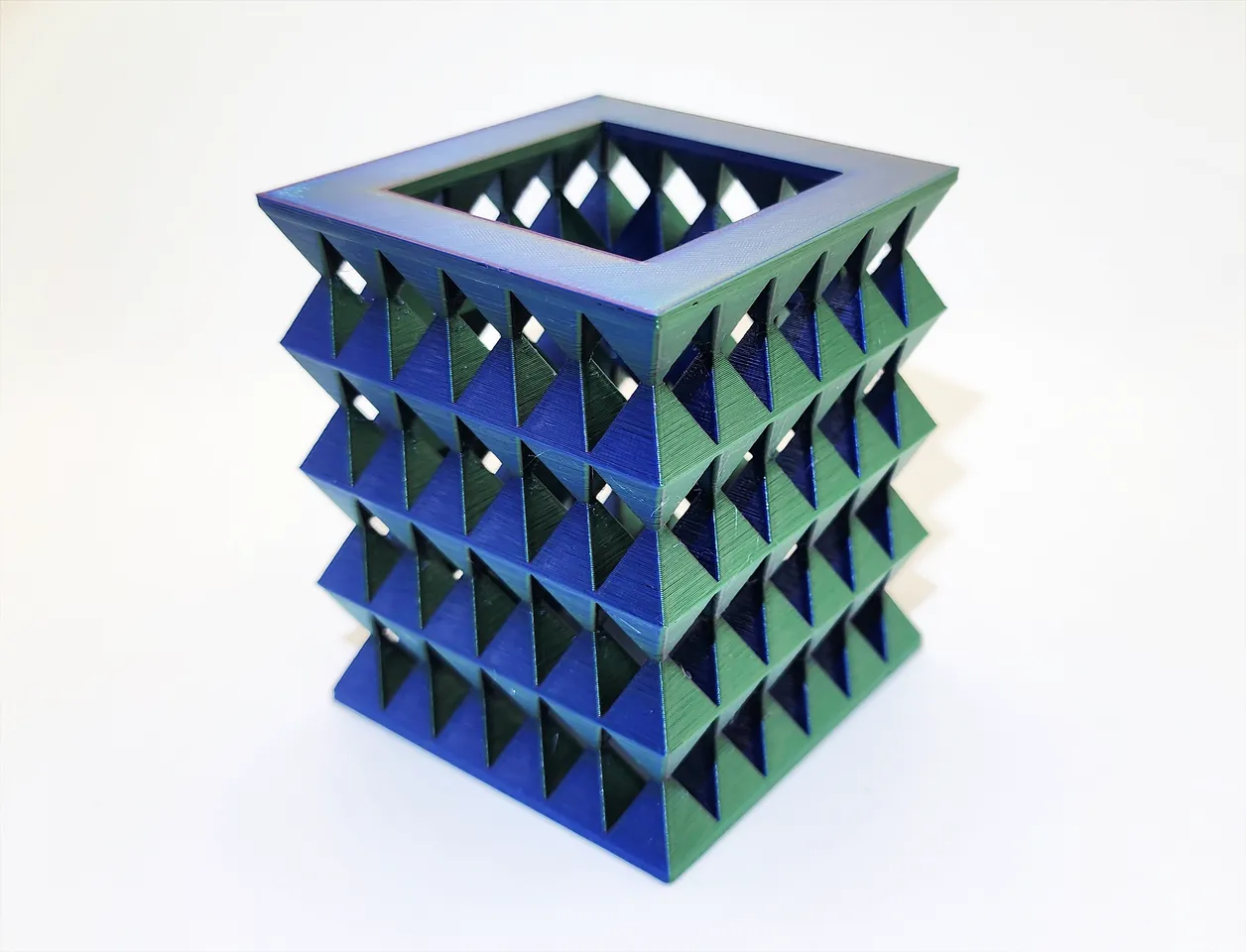 Acute Rhombus Pencil Cup by Triple G Workshop | Download free STL model ...