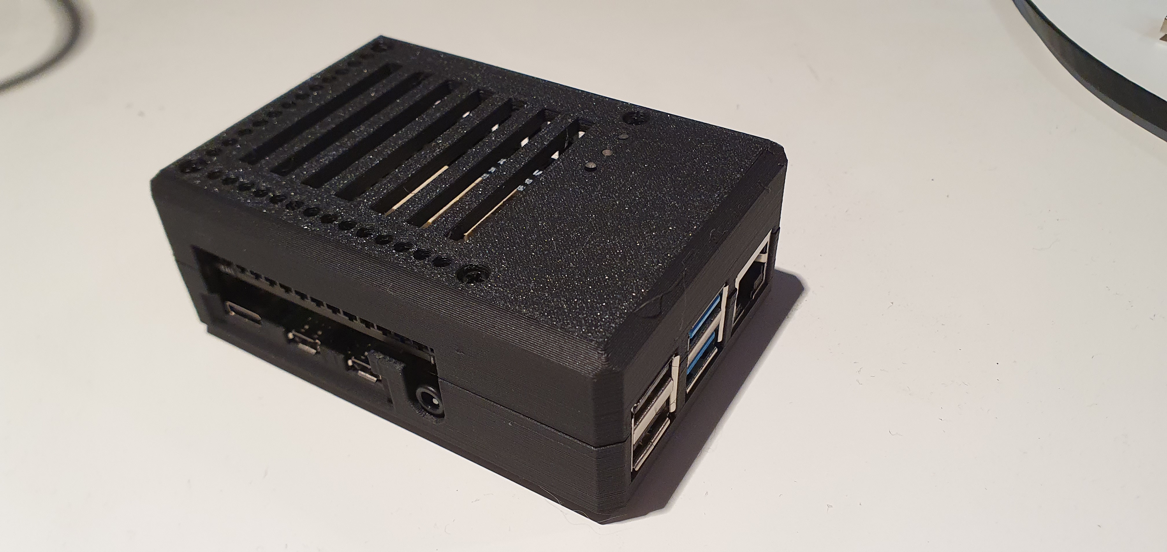 RPi 4 case for Pimoroni automation hat by Christoph Löw | Download free ...