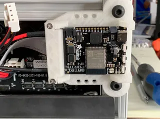 A 8020 mount for the Adafruit Matrix Portal S3 by NotLikeALeafOnTheWind ...