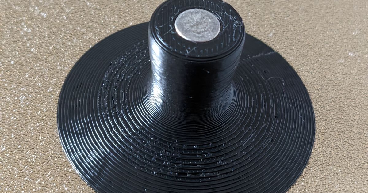 Round scraper with magnet. by xsynatic | Download free STL model ...