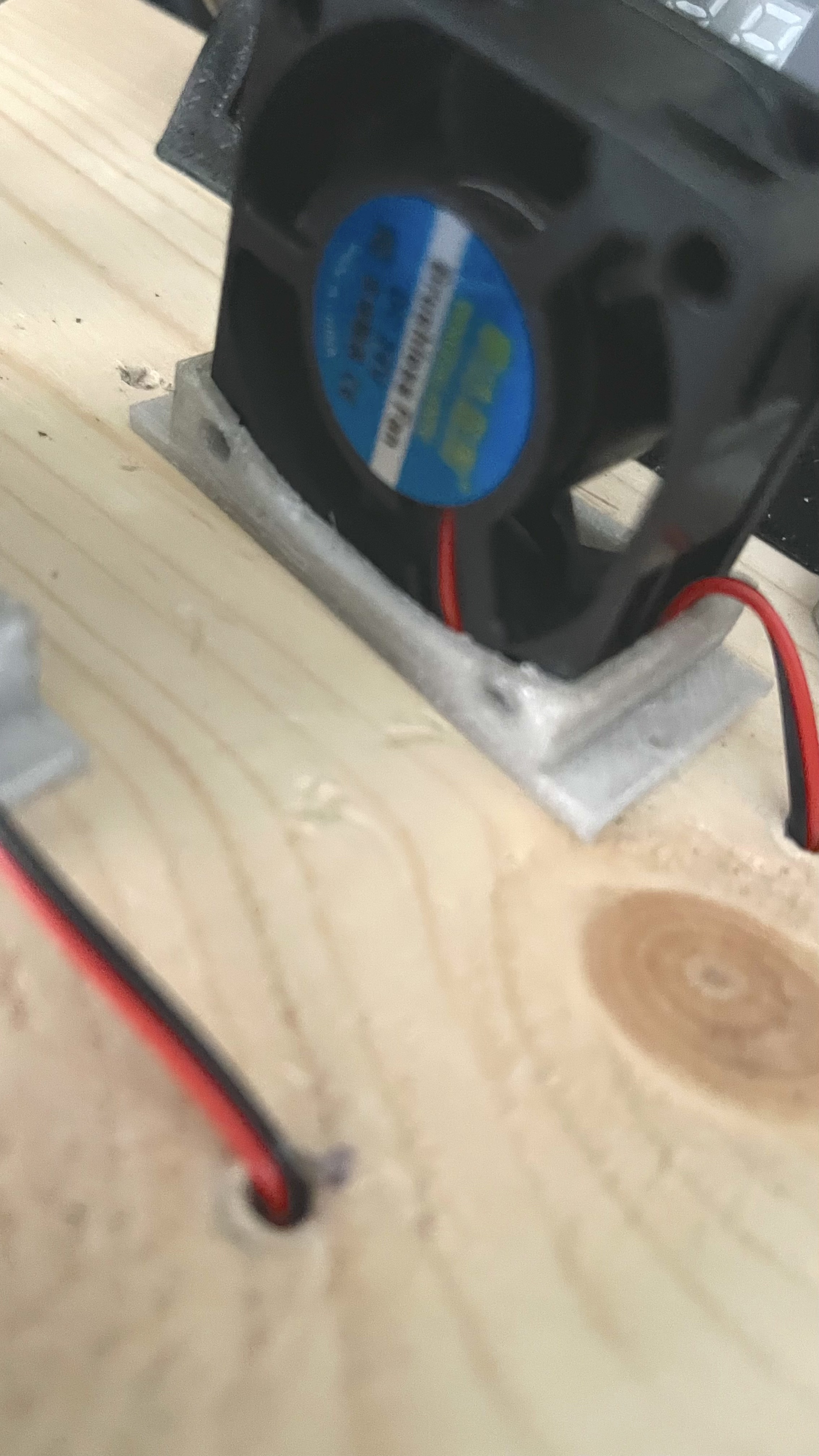 Fan 4020 holder by kldMurshed | Download free STL model | Printables.com