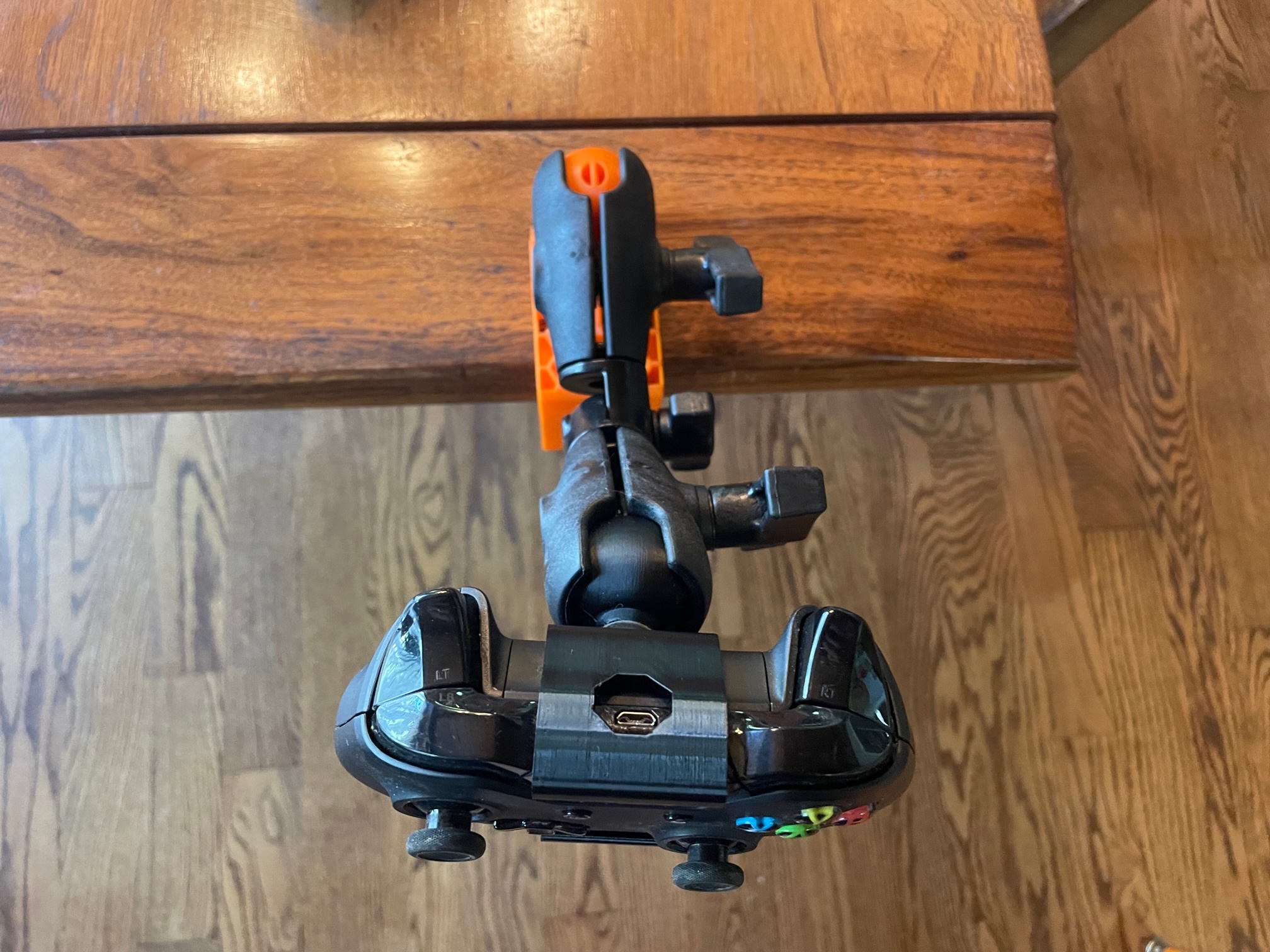 RAM style mount for Xbox and Ps5 Dualsense controllers by AbleGamers ...