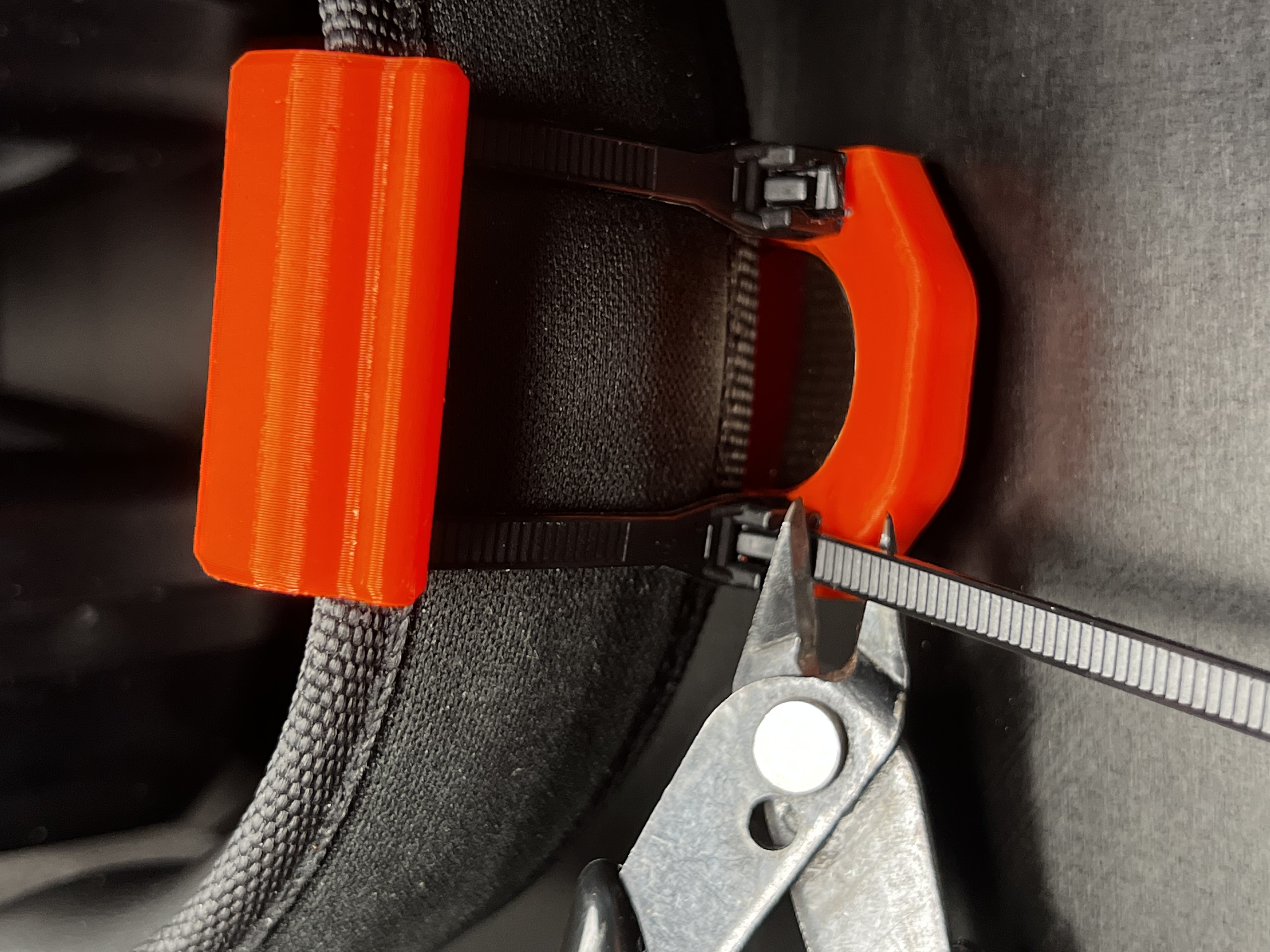 Earmuffs - Magnetic Belt Holder by Printium 3D | Download free STL ...