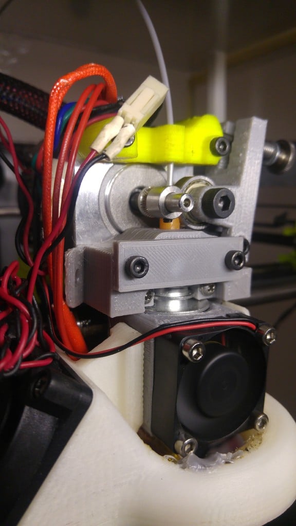 solidoodle extruder e3d clone mk8 hobbed gear by Damon Clark-brown ...