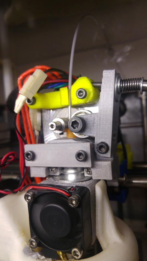 solidoodle extruder e3d clone mk8 hobbed gear by Damon Clark-brown ...