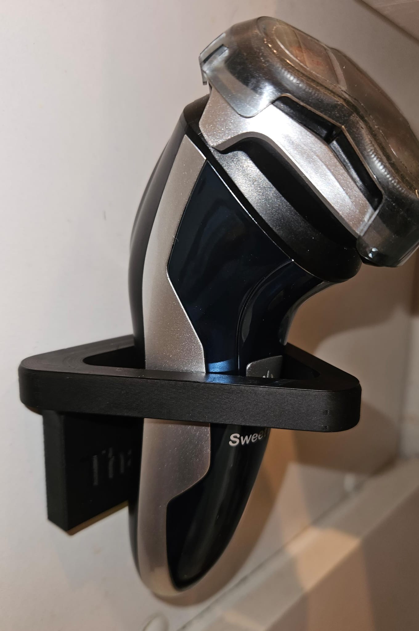 Elektrorasierer Wandhalter - Electric Shaver Wall bracket by ThaNeub ...