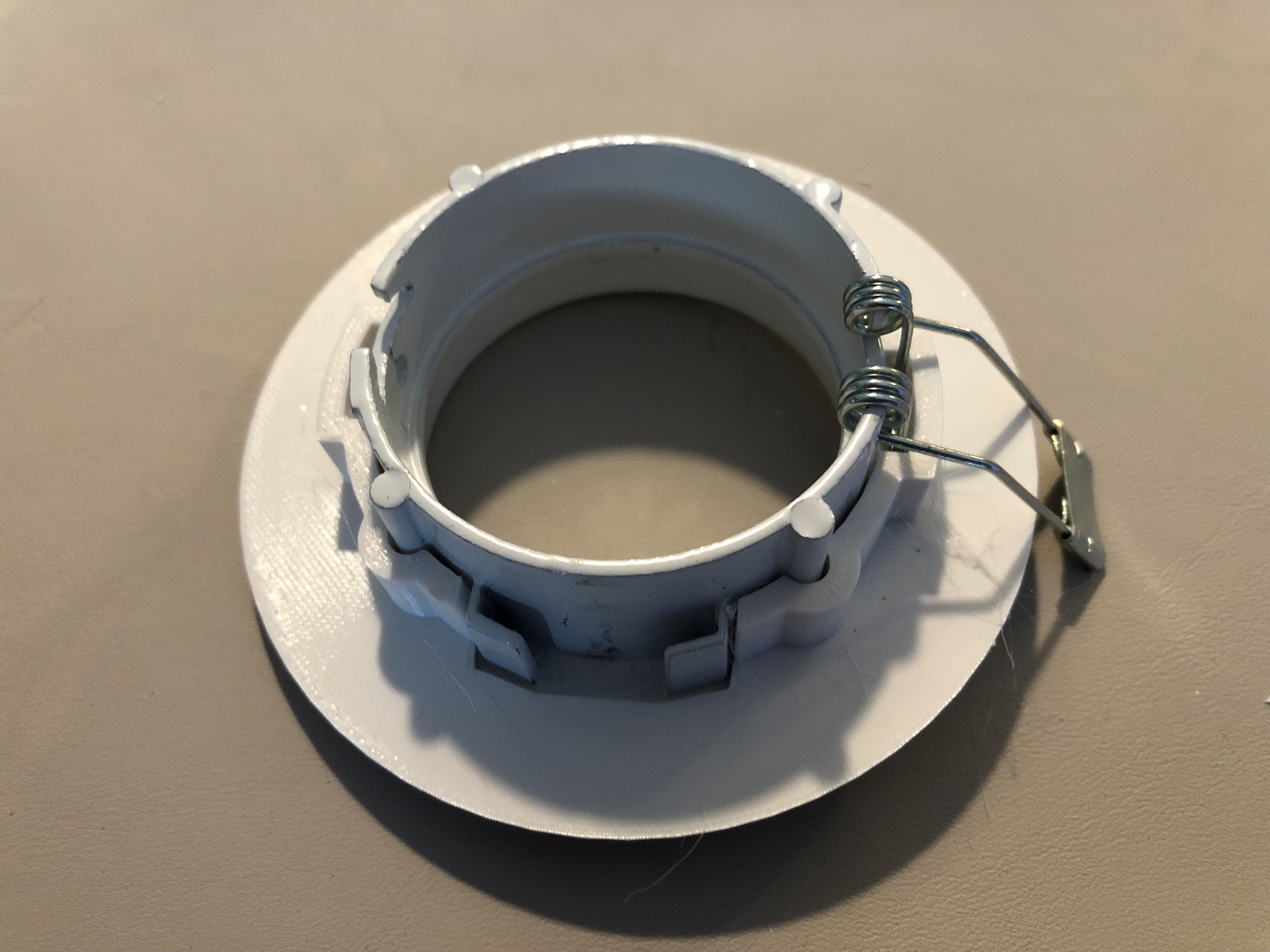 Fixing spring clamp for spot ceiling by Regis | Download free STL model ...