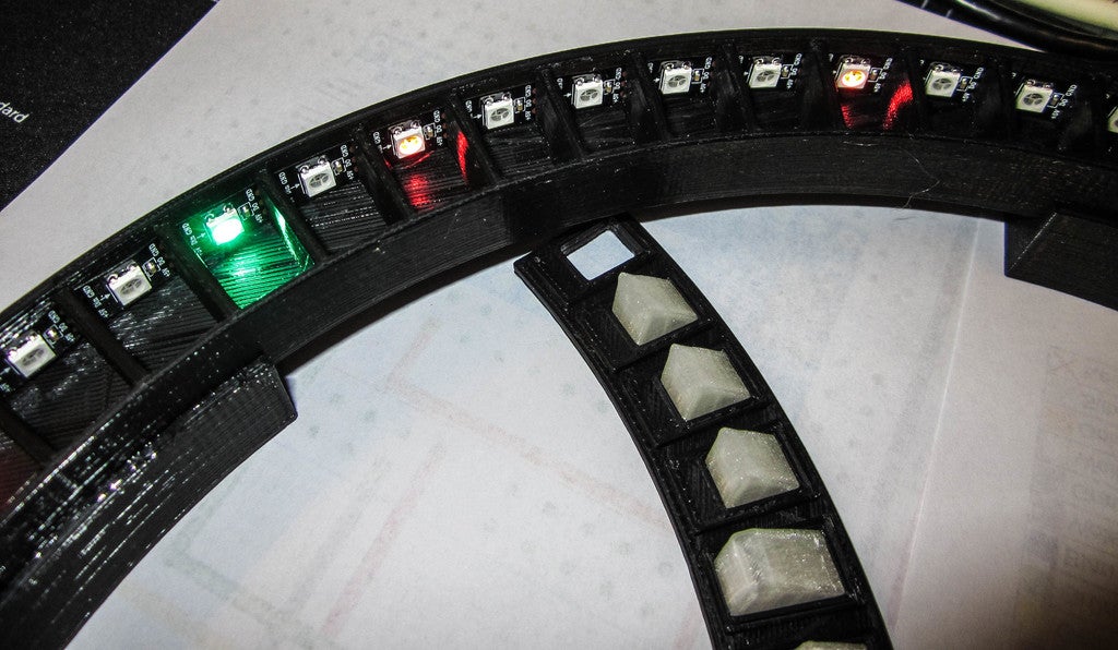 Runde Neopixel Uhr (WS2812B) by elSomero Blanko | Download free STL ...