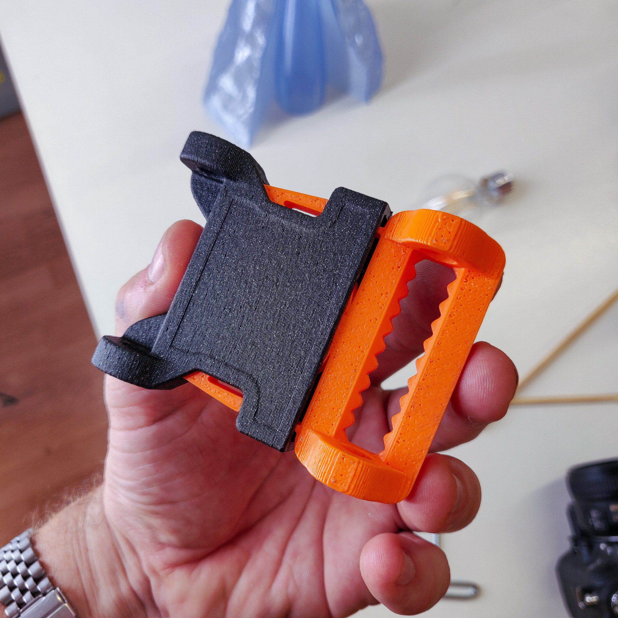 Buckle Strap Clip Fast Lock (compliant mechanism / NO SUPPORT) by Le ...