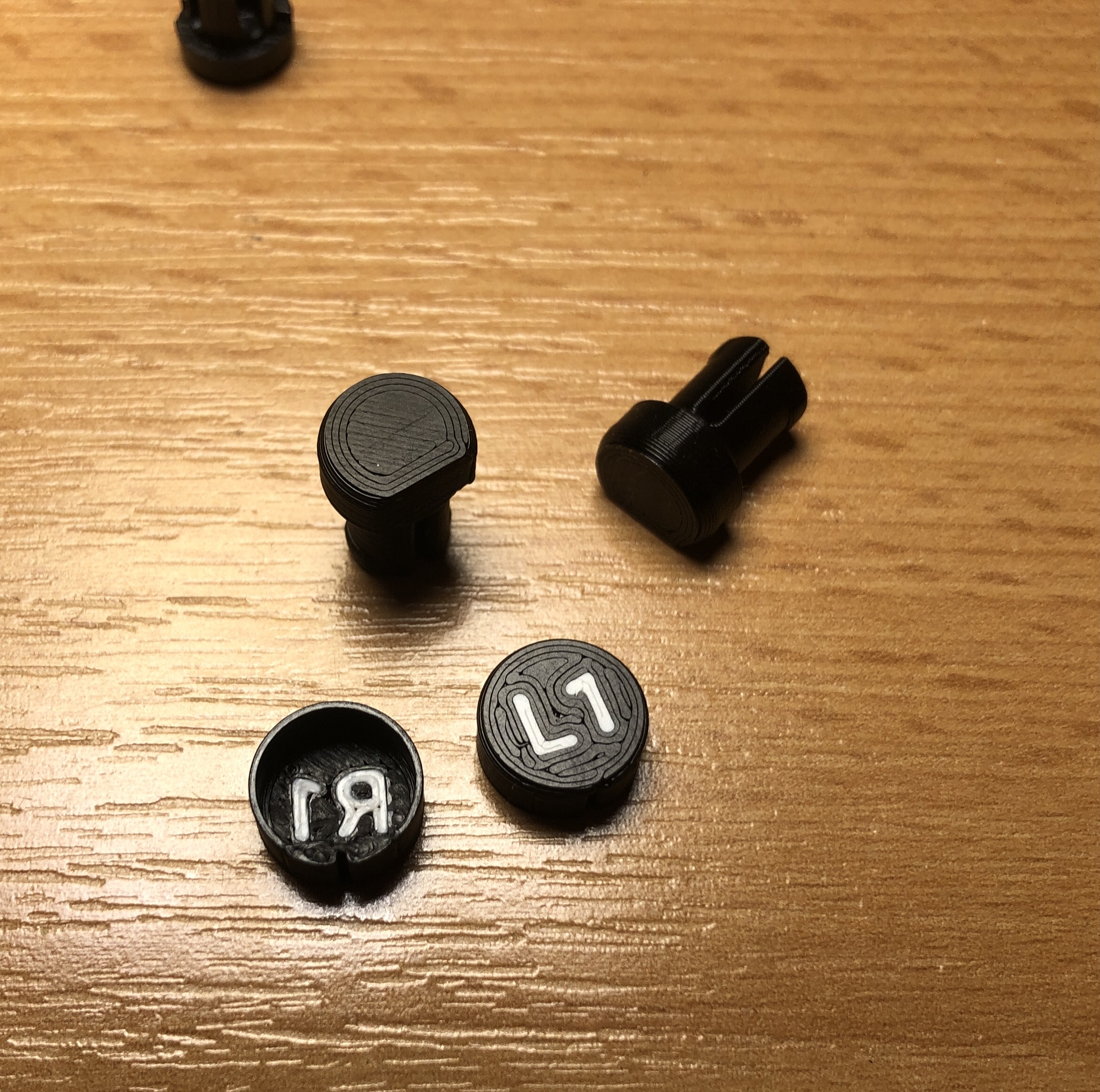 Fanatec CSL steering wheel P1 V2 - custom button caps par kmarty ...