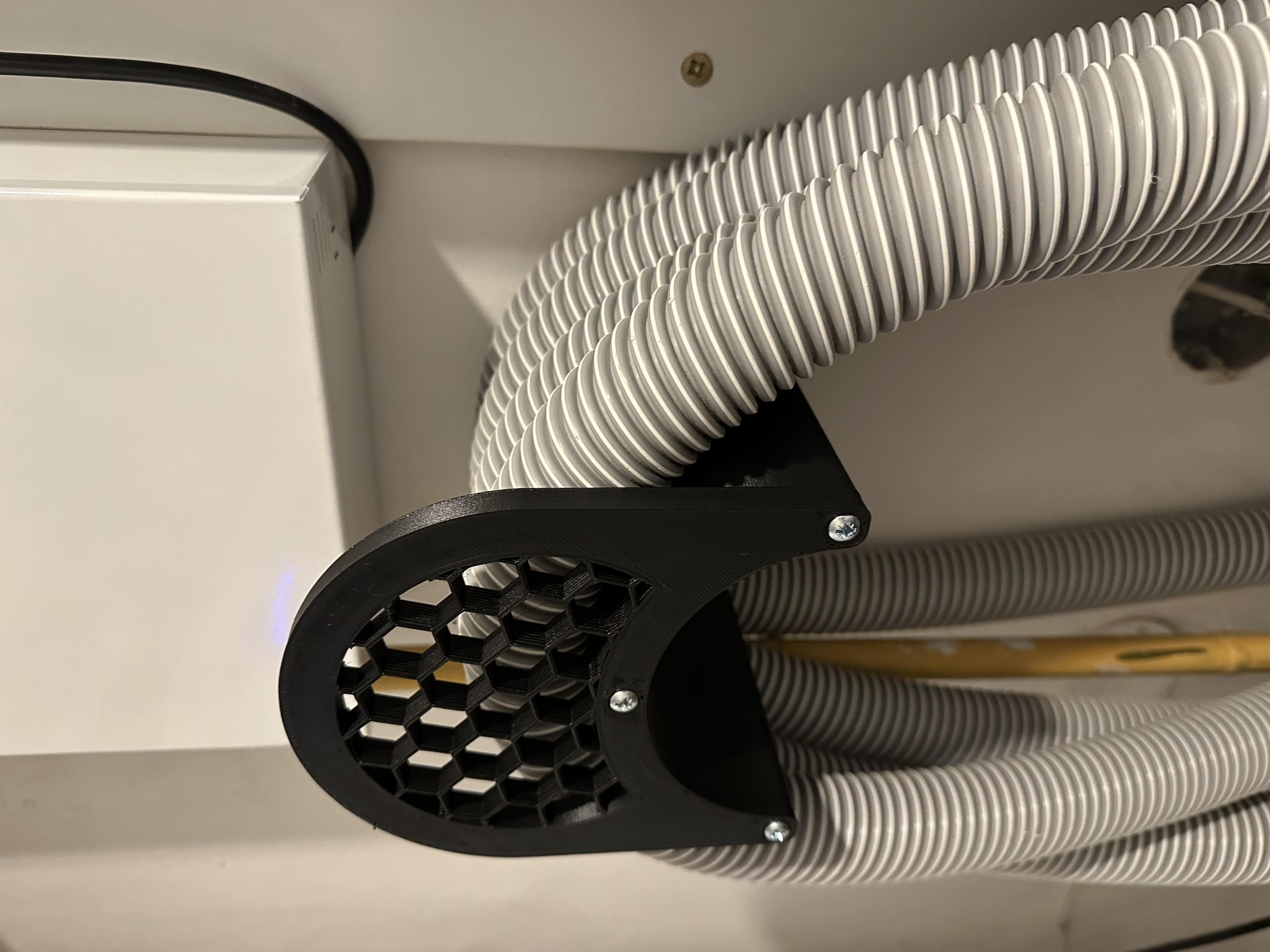 Vacuum hose holder by Johny69 | Download free STL model | Printables.com