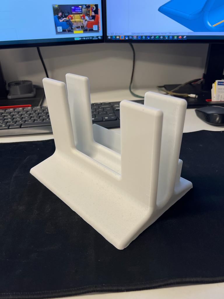 Laptop_Holder by futureprintmakers | Download free STL model ...