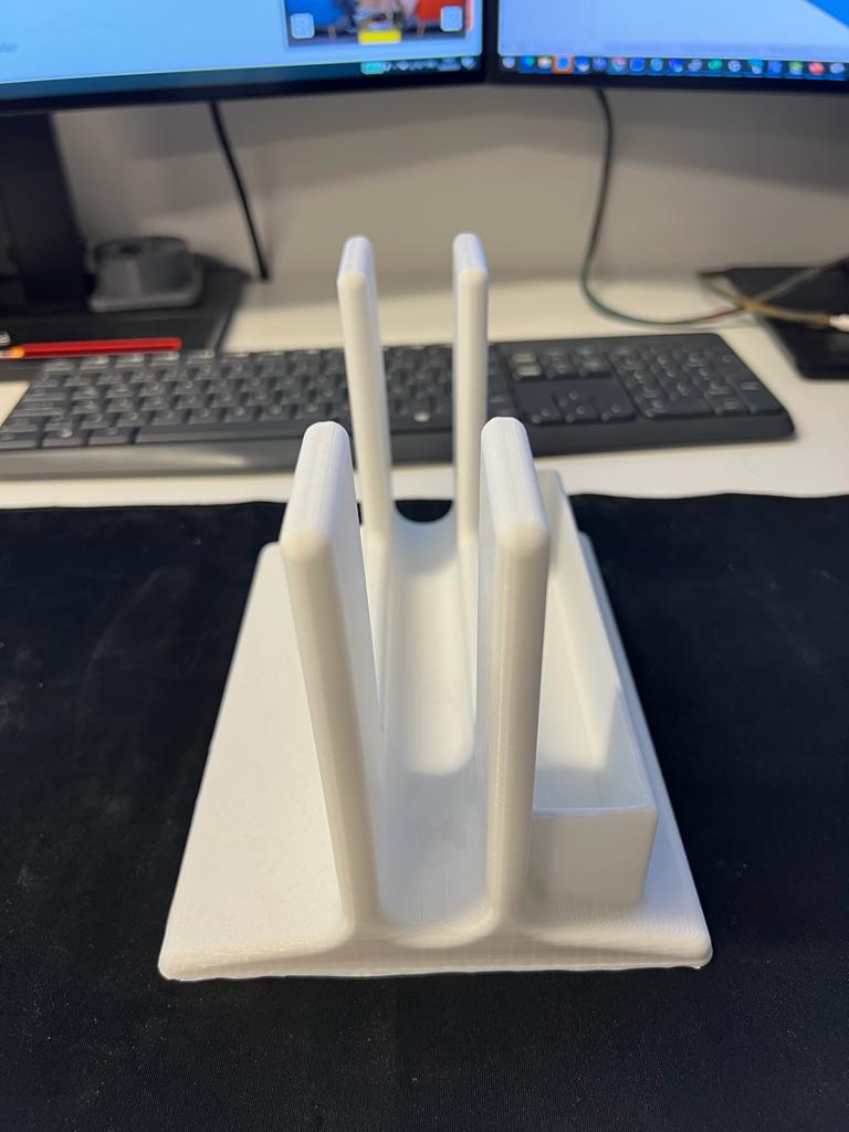 Laptop_Holder by futureprintmakers | Download free STL model ...