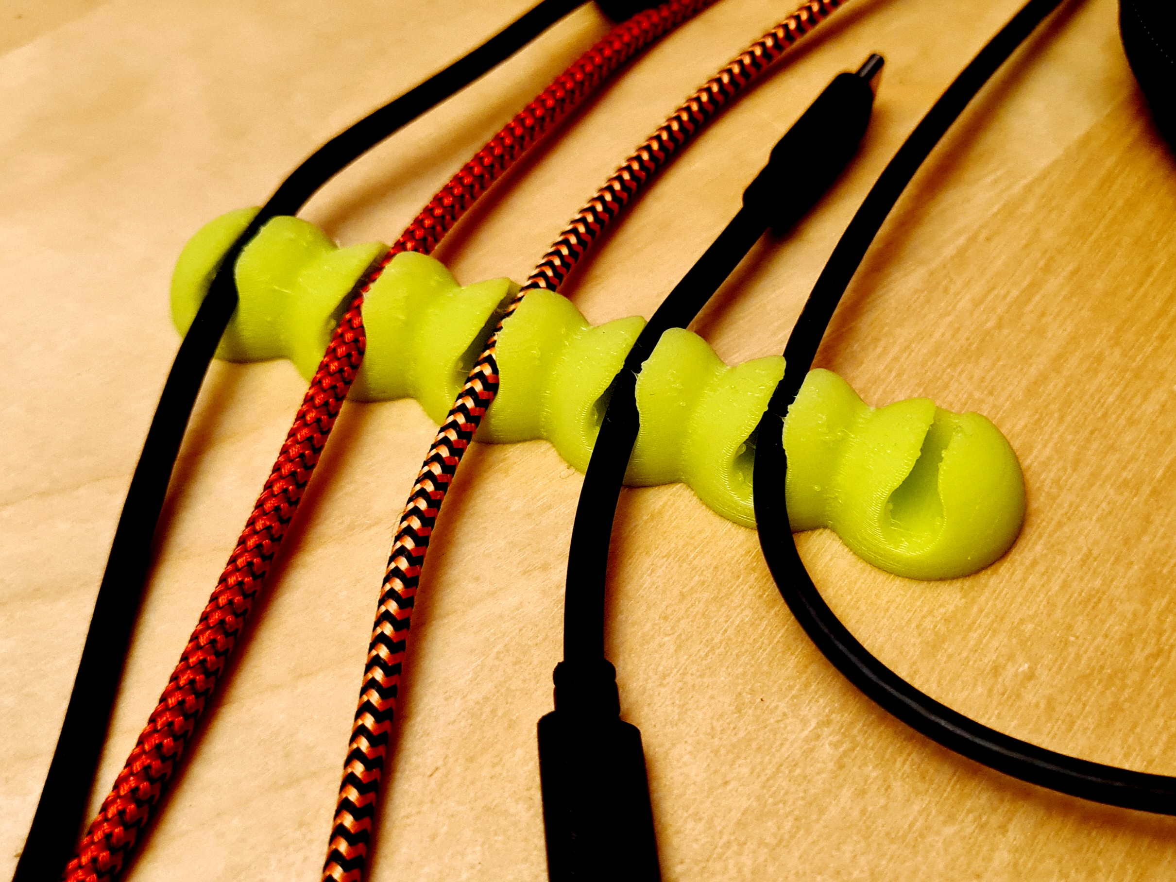 Funky Scaleable Spherical Cable and Cord Tidies (various quanities and ...