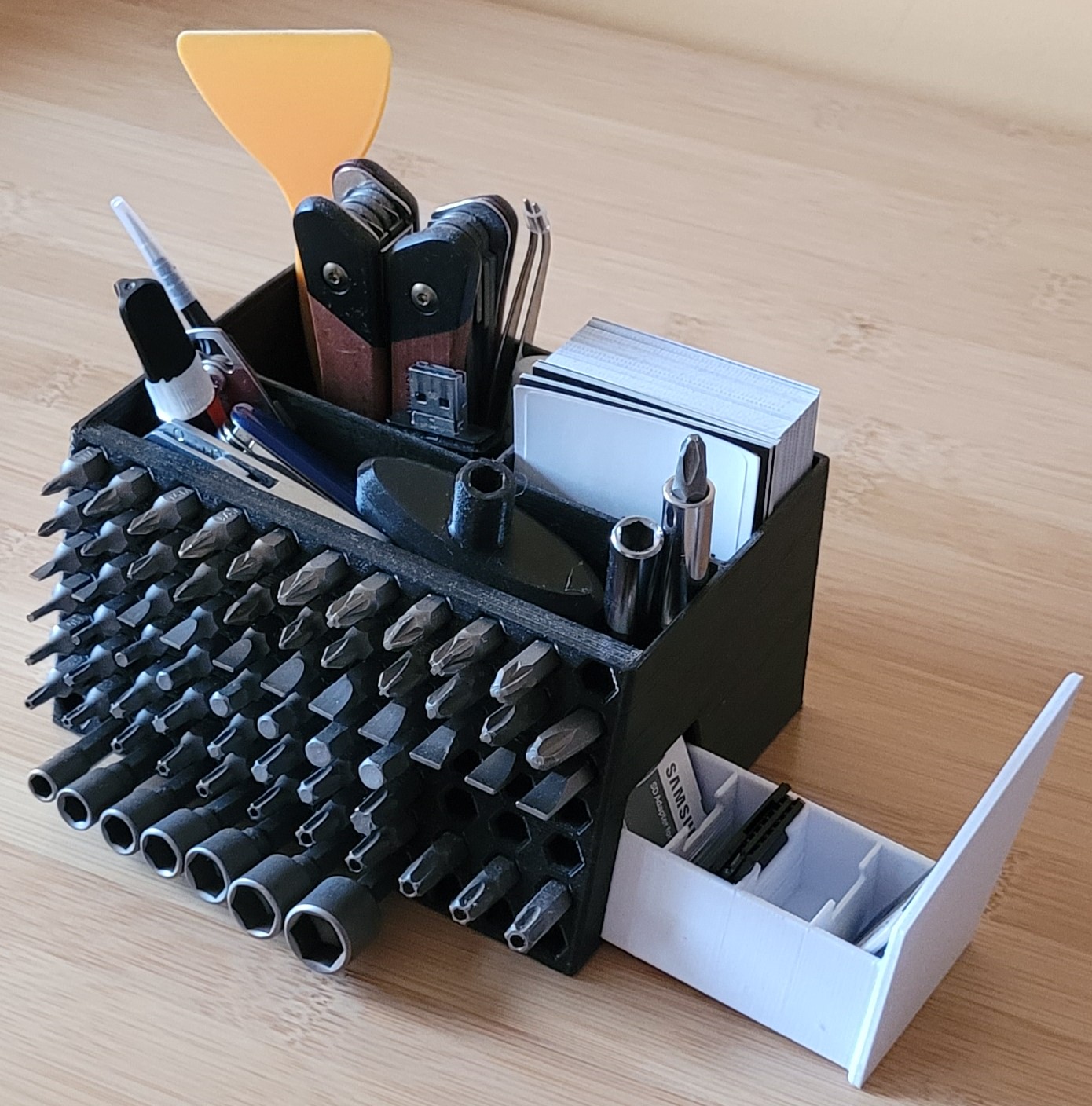 Technical desk organiser by Kumba | Download free STL model ...