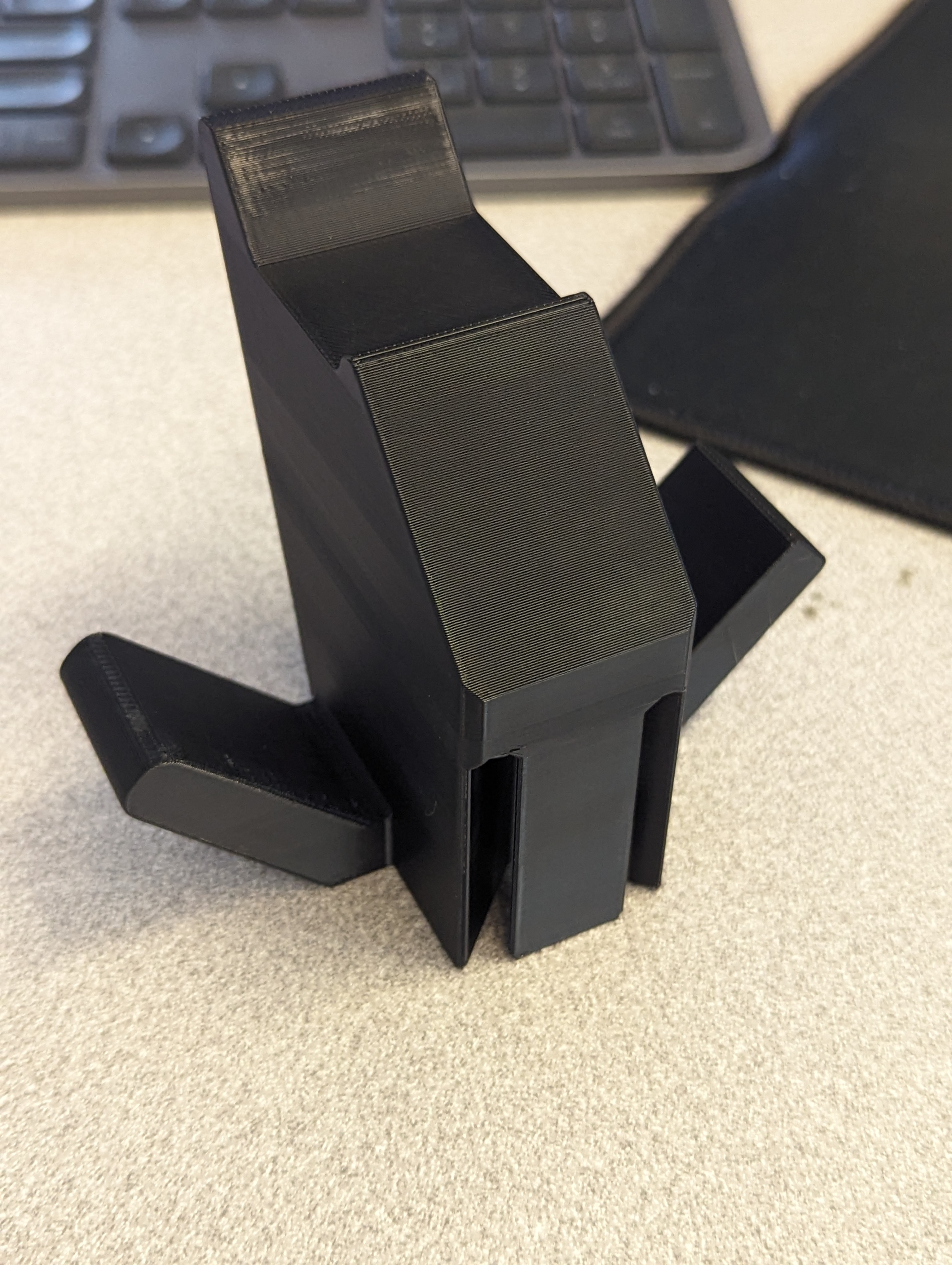 Meta Quest 2 Desk Mount for Modular Desk Clamp by Deta | Download free ...