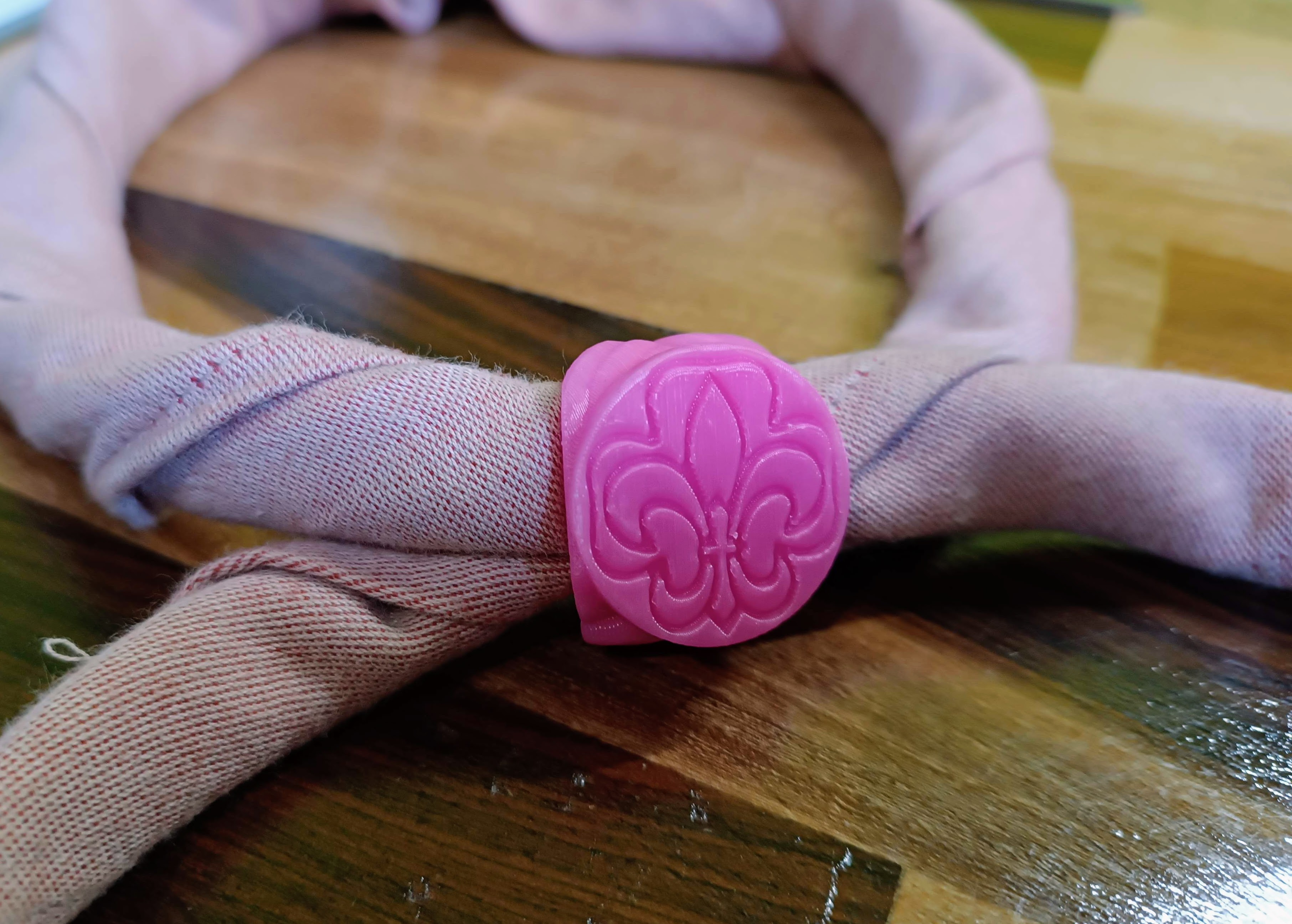 VCP Wagggs Scout woggle. Scarf Ring with fleur de lis and trefoil ...