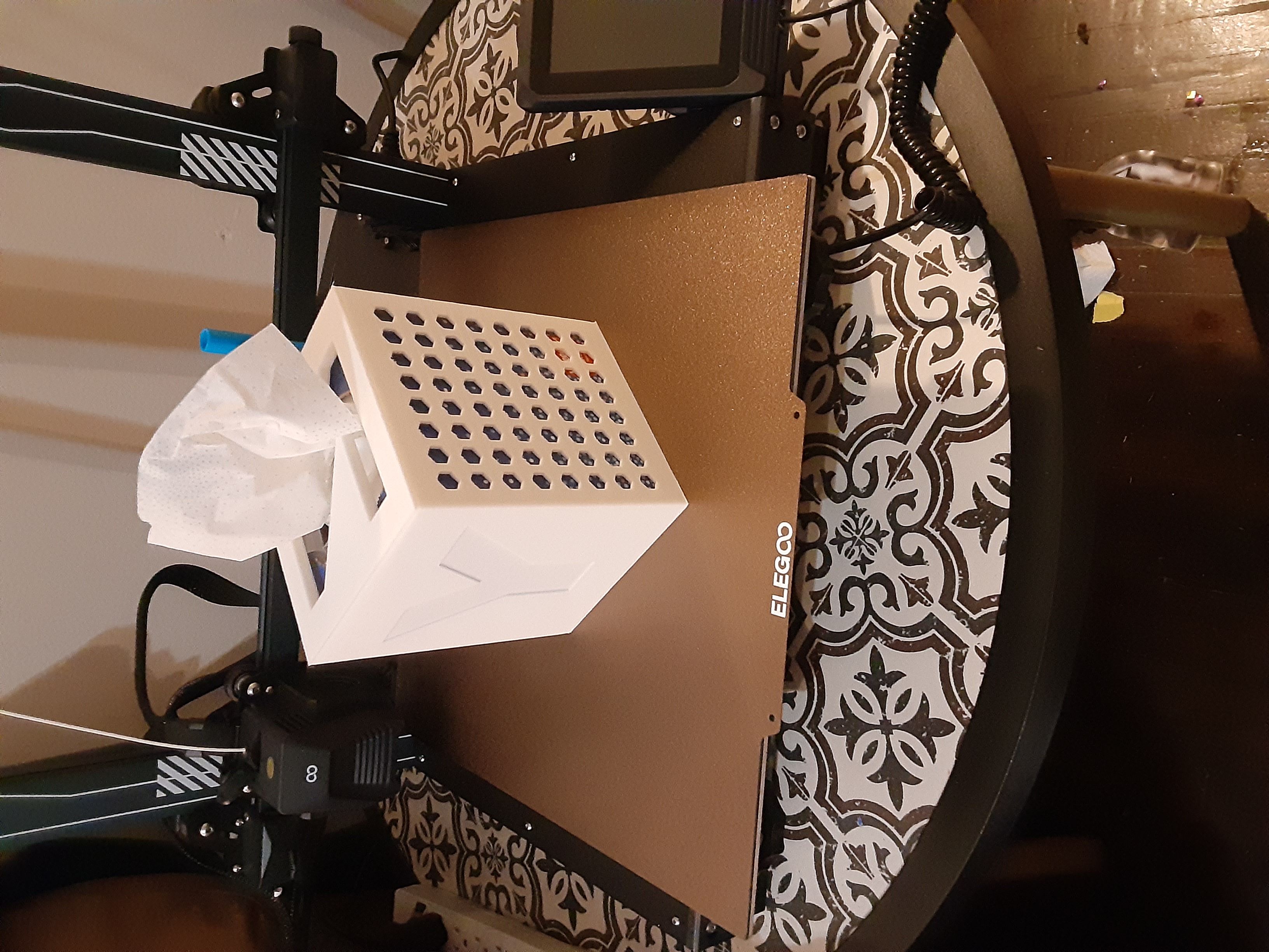 clean xyz box, with half a benchy marker holder, and honeycomb back. by ...