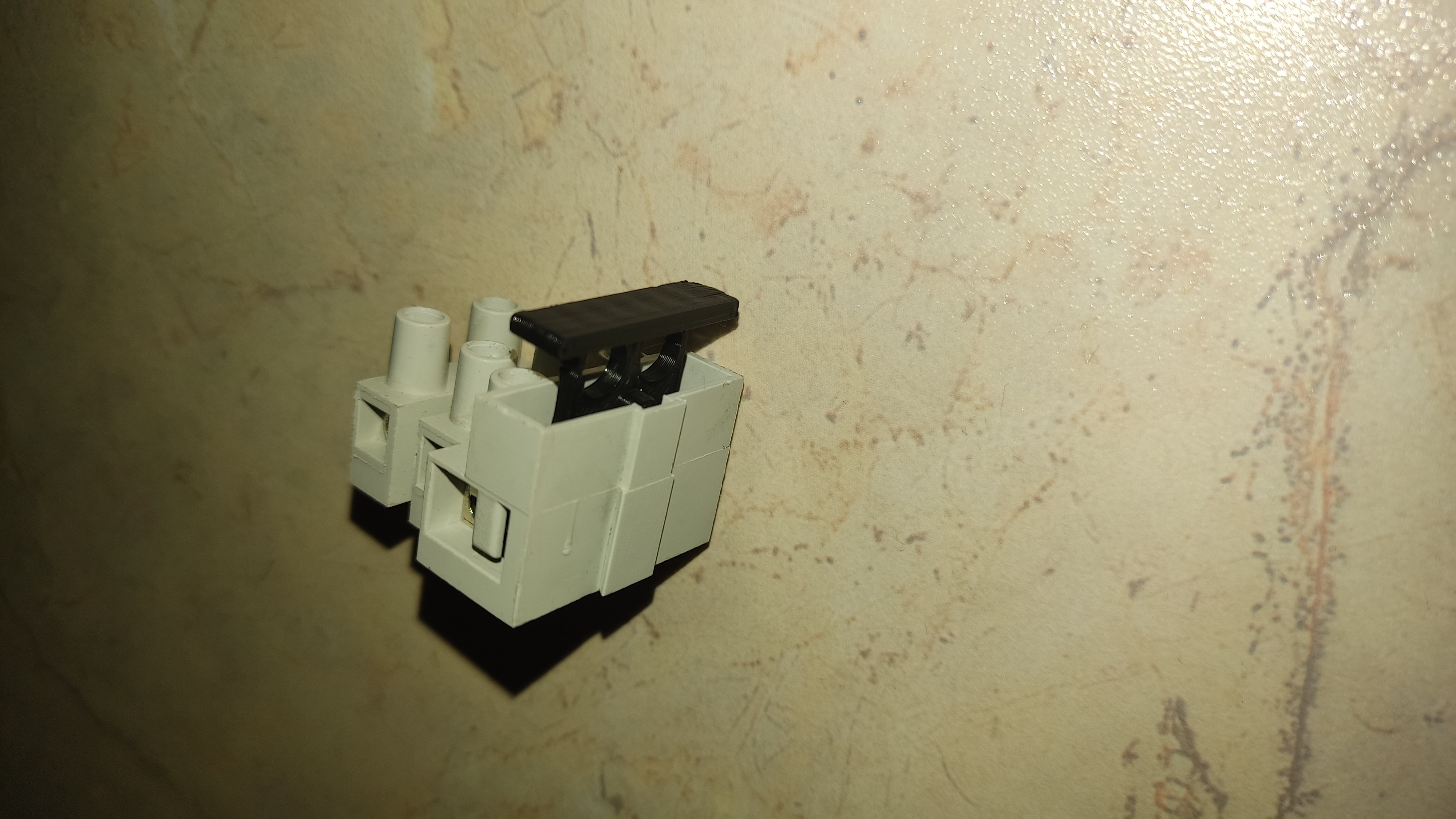 Fuse Holder by Евгений Герус | Download free STL model | Printables.com