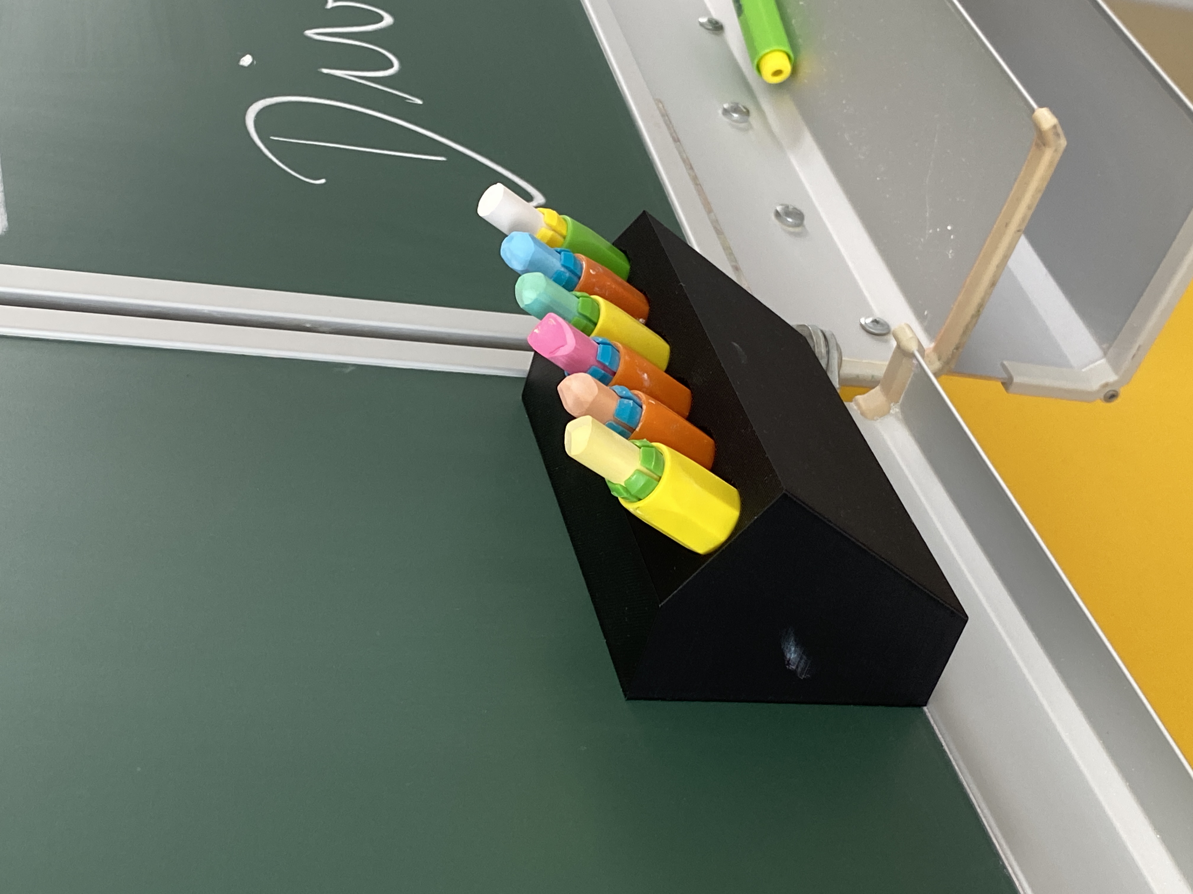 Holder for Chalk Holder by Yeello | Download free STL model ...