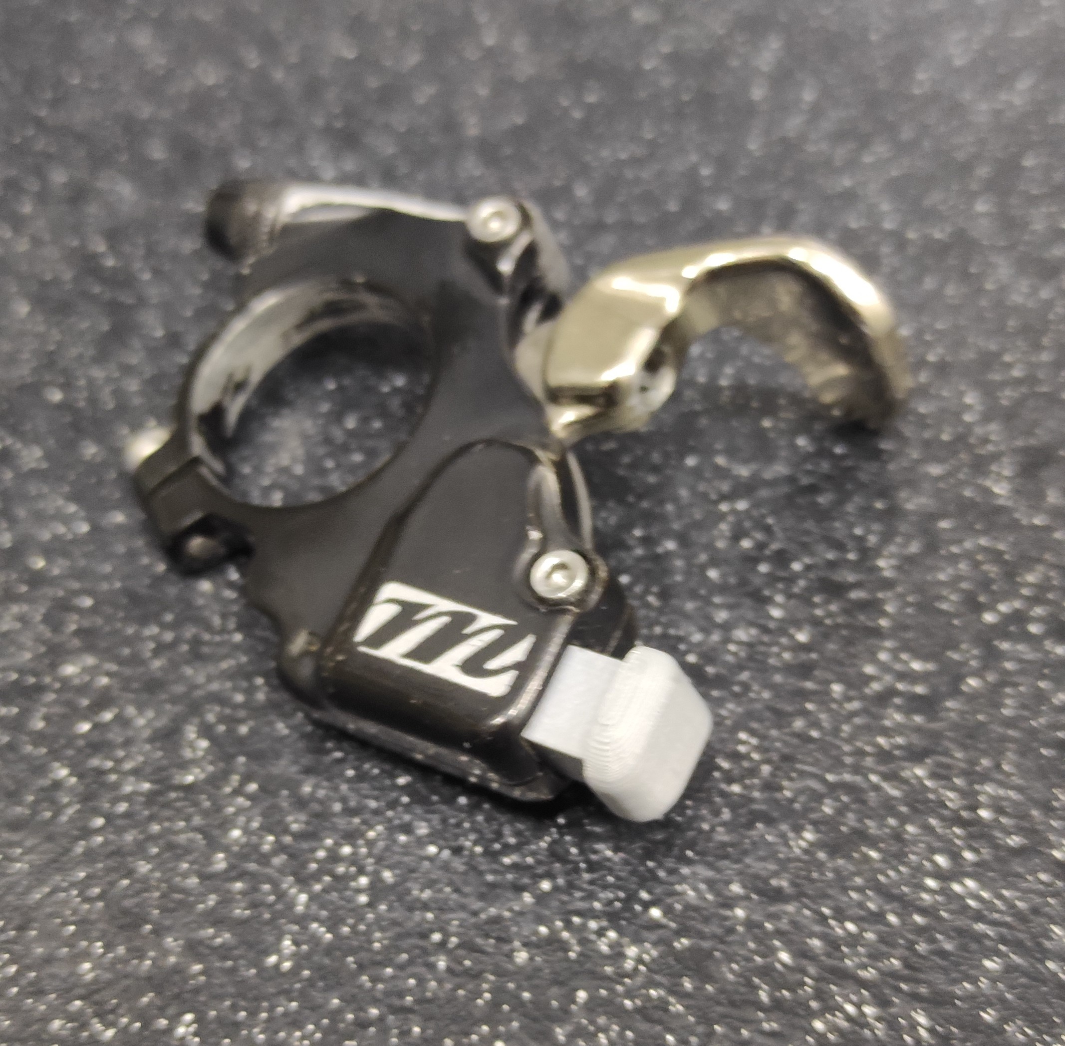 MTB Manitou Fork Lock Button by Pedja | Download free STL model ...