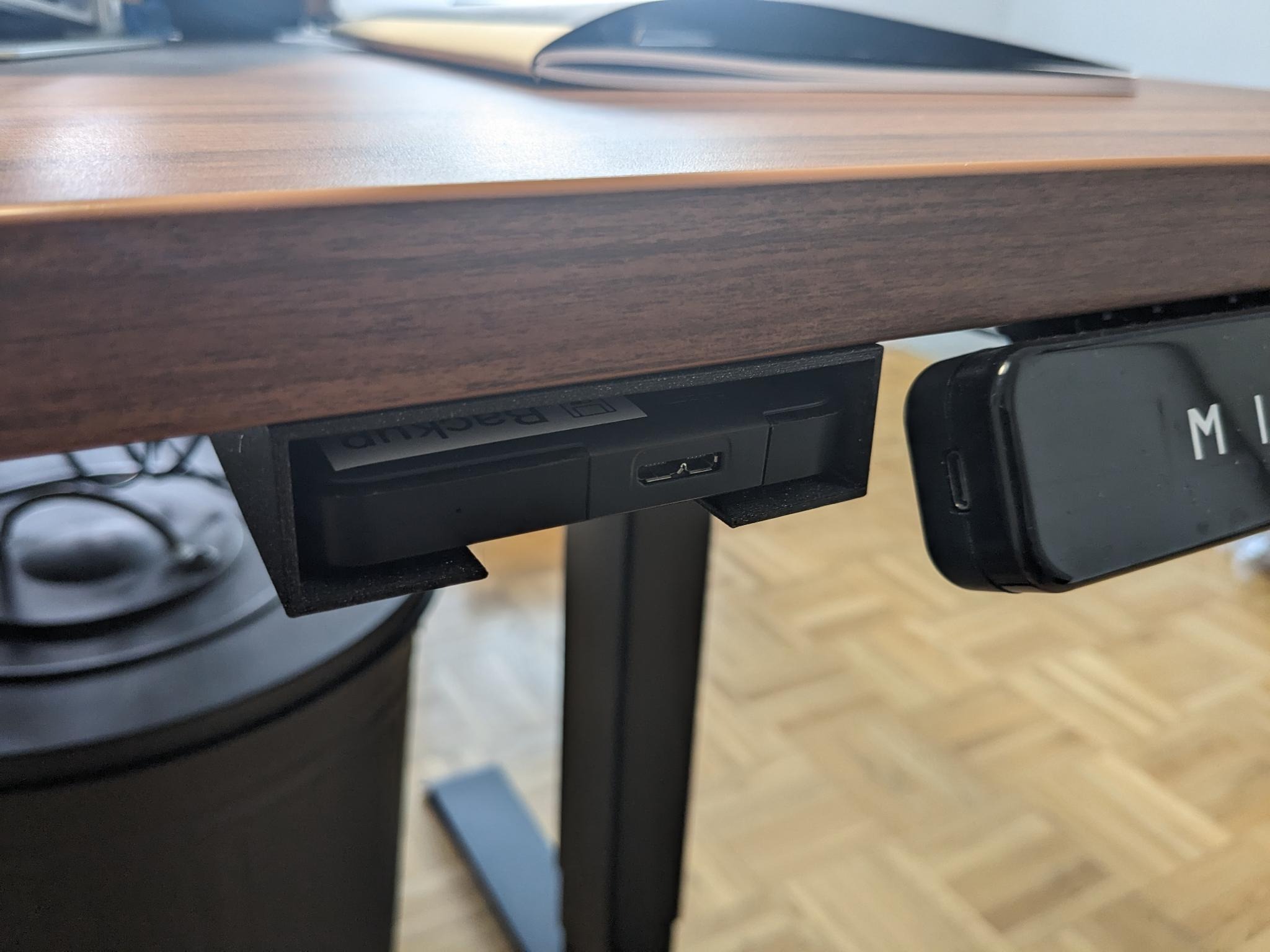 WD Elements external hard drive desk holder by Lobsi | Download free ... WD Elements external hard drive desk holder by Lobsi | Download free ...