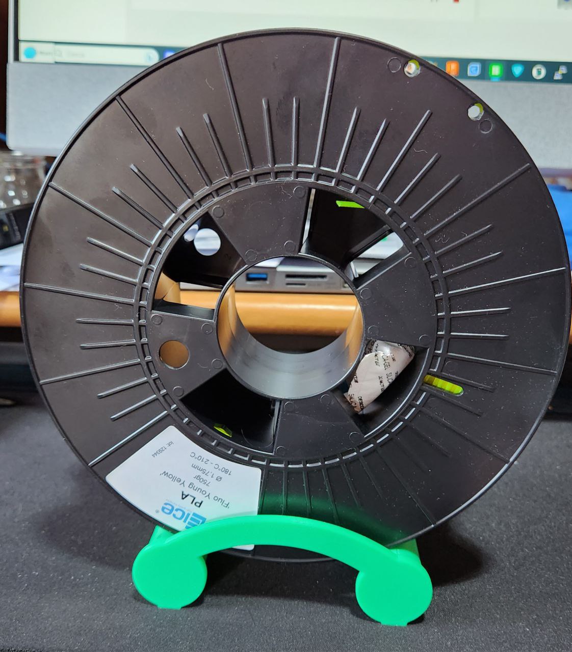 3D filament spool holder by Capripiu | Download free STL model ...