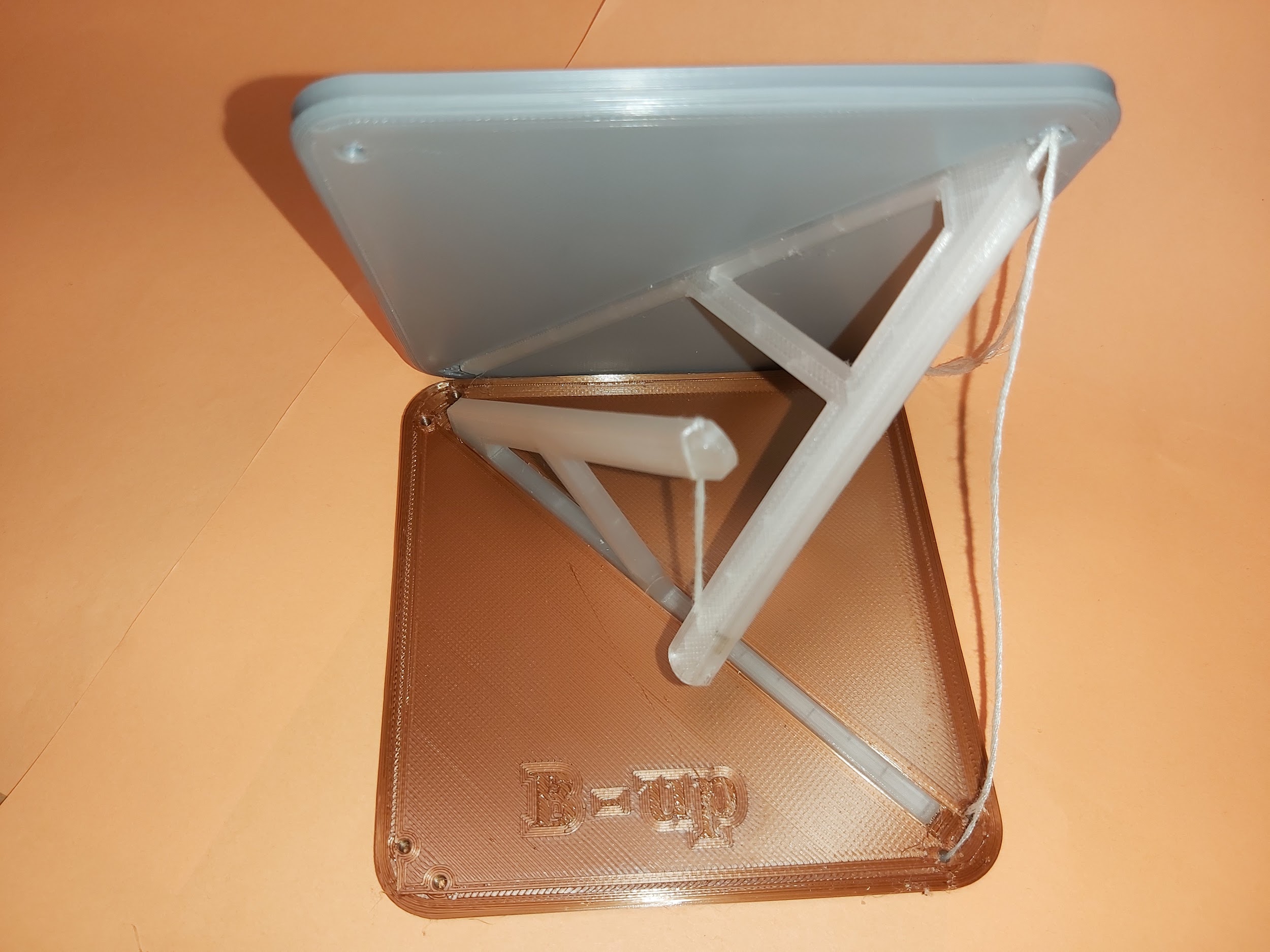 Impossible Table with hide tension by zevlib | Download free STL model ...