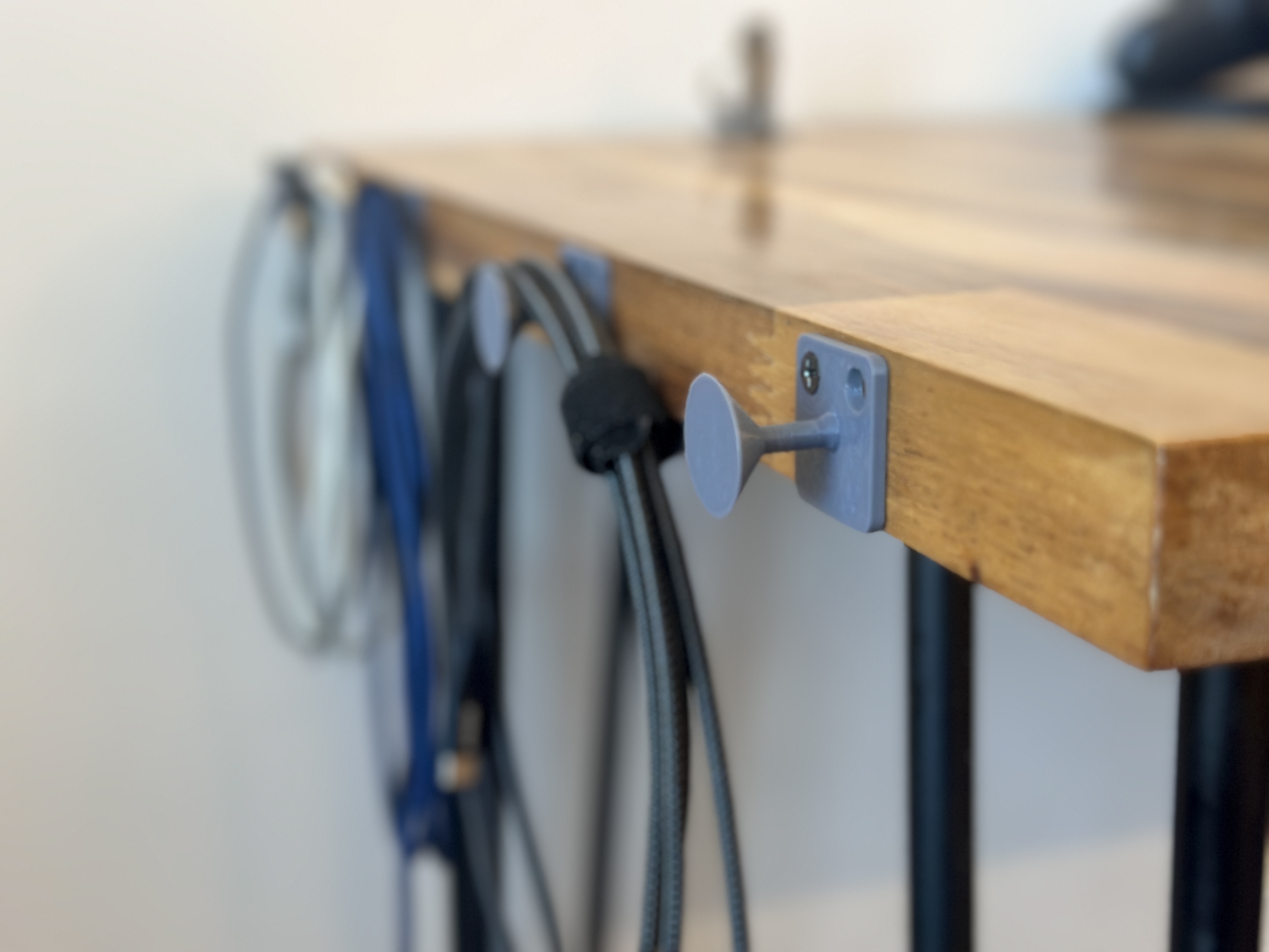 Cable Hanger with Mounting Holes by srirachachacha | Download free STL ...