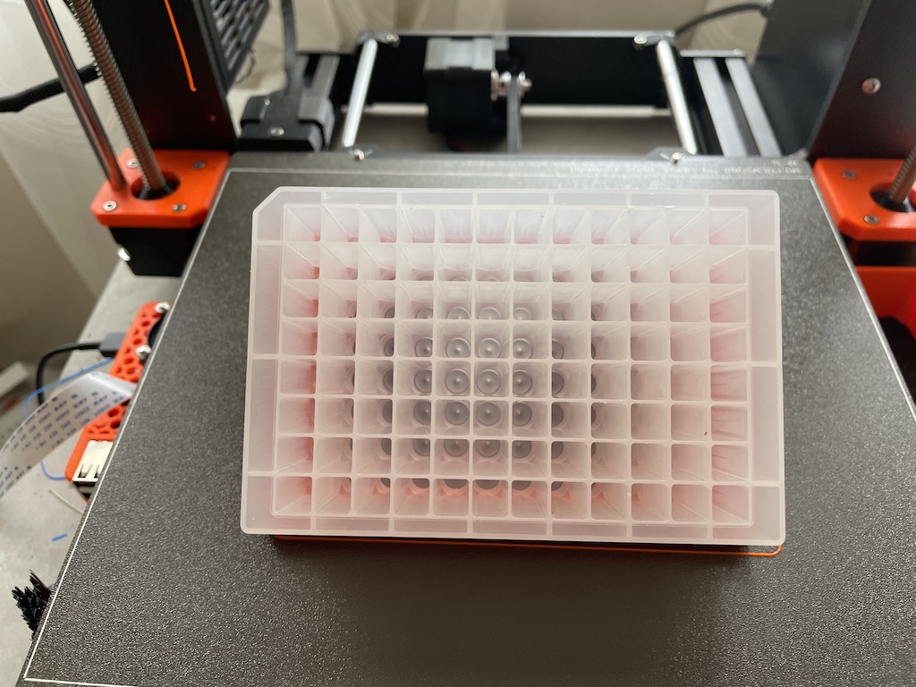 96 Deep Well 38Degree PCR tray stand by VK3BQ | Download free STL model ...