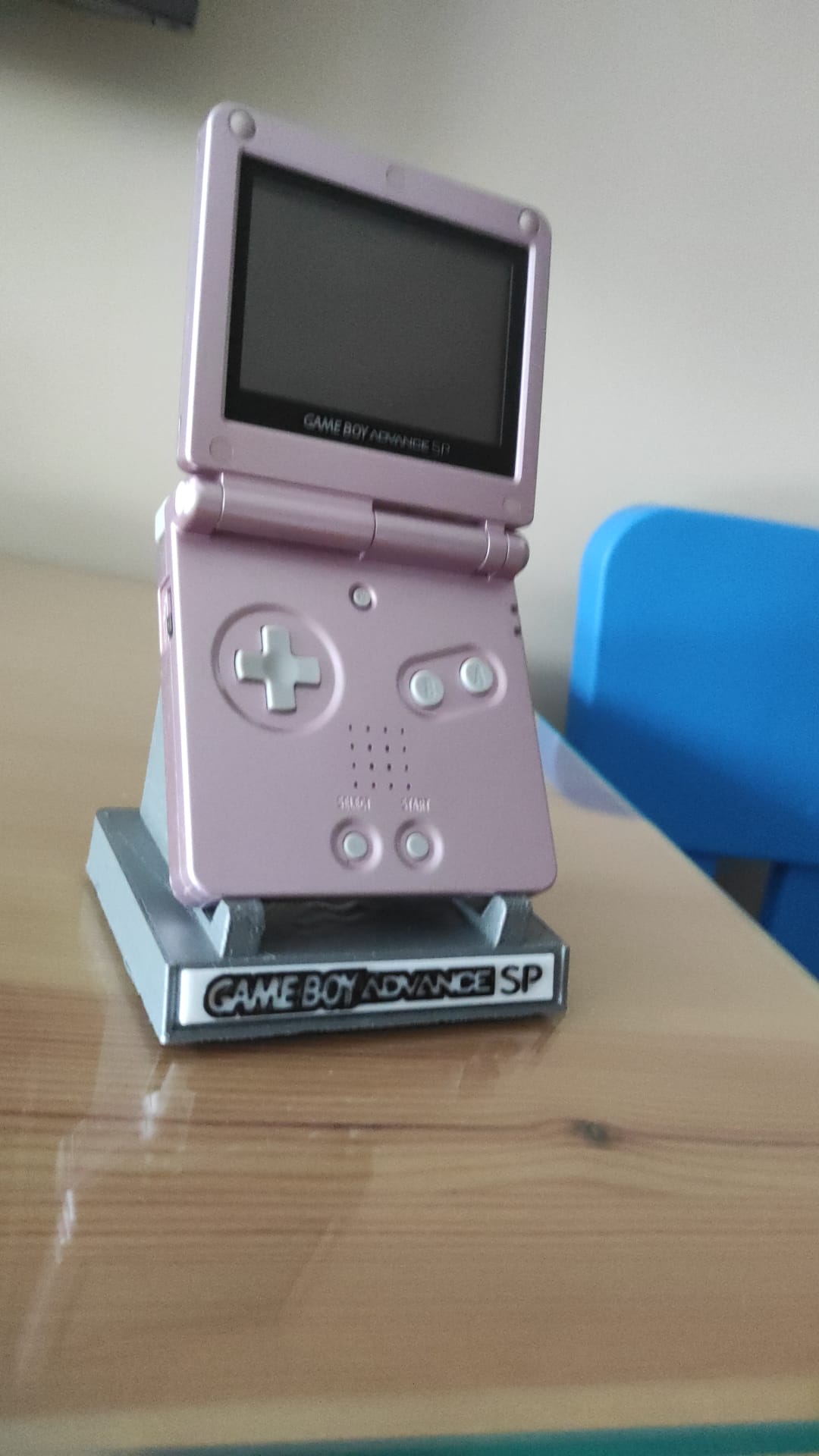 Soporte Game Boy Advance SP by josete79 | Download free STL model ...