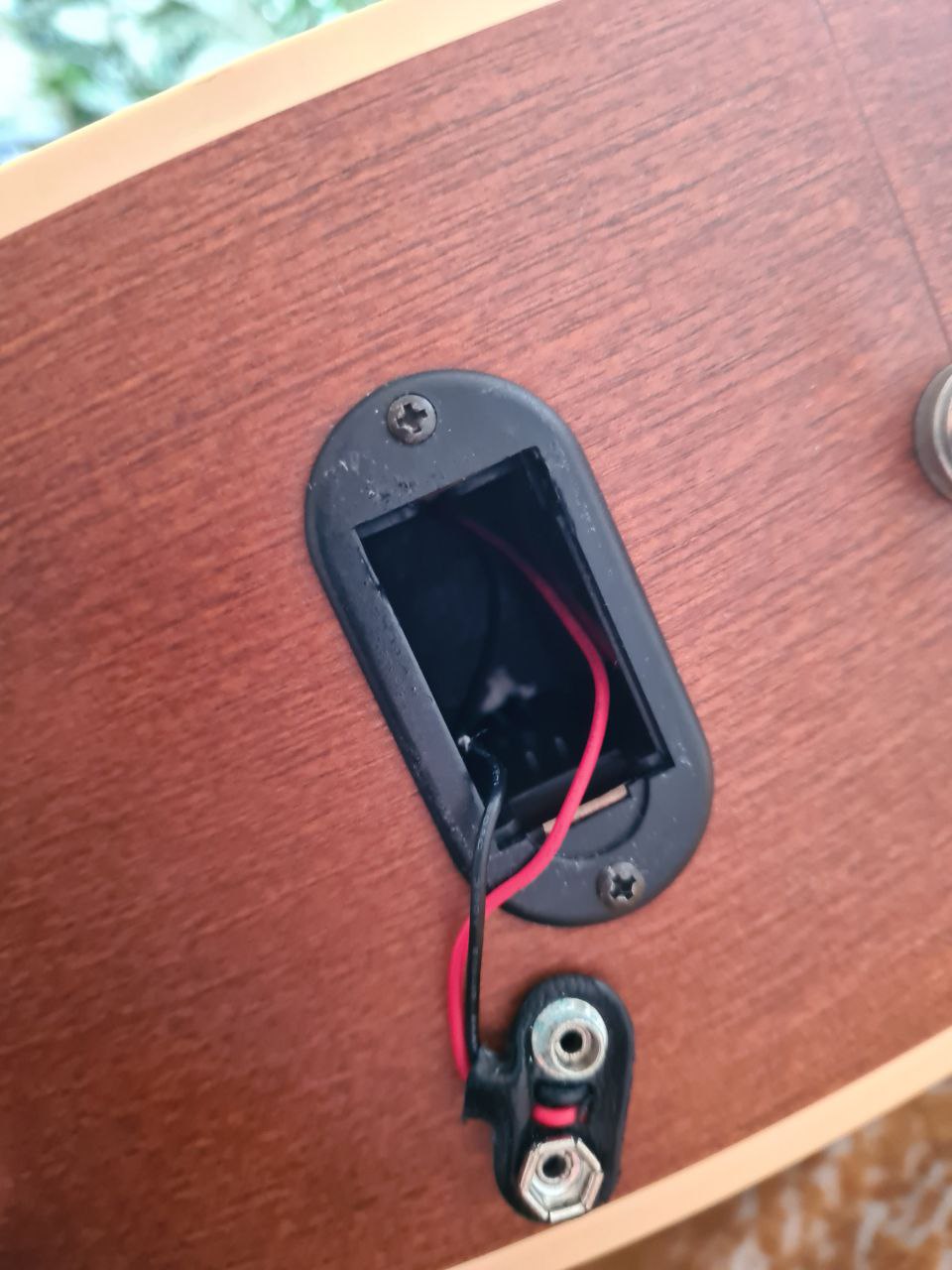 Guitar battery case lid/clip by jvolker | Download free STL model ...