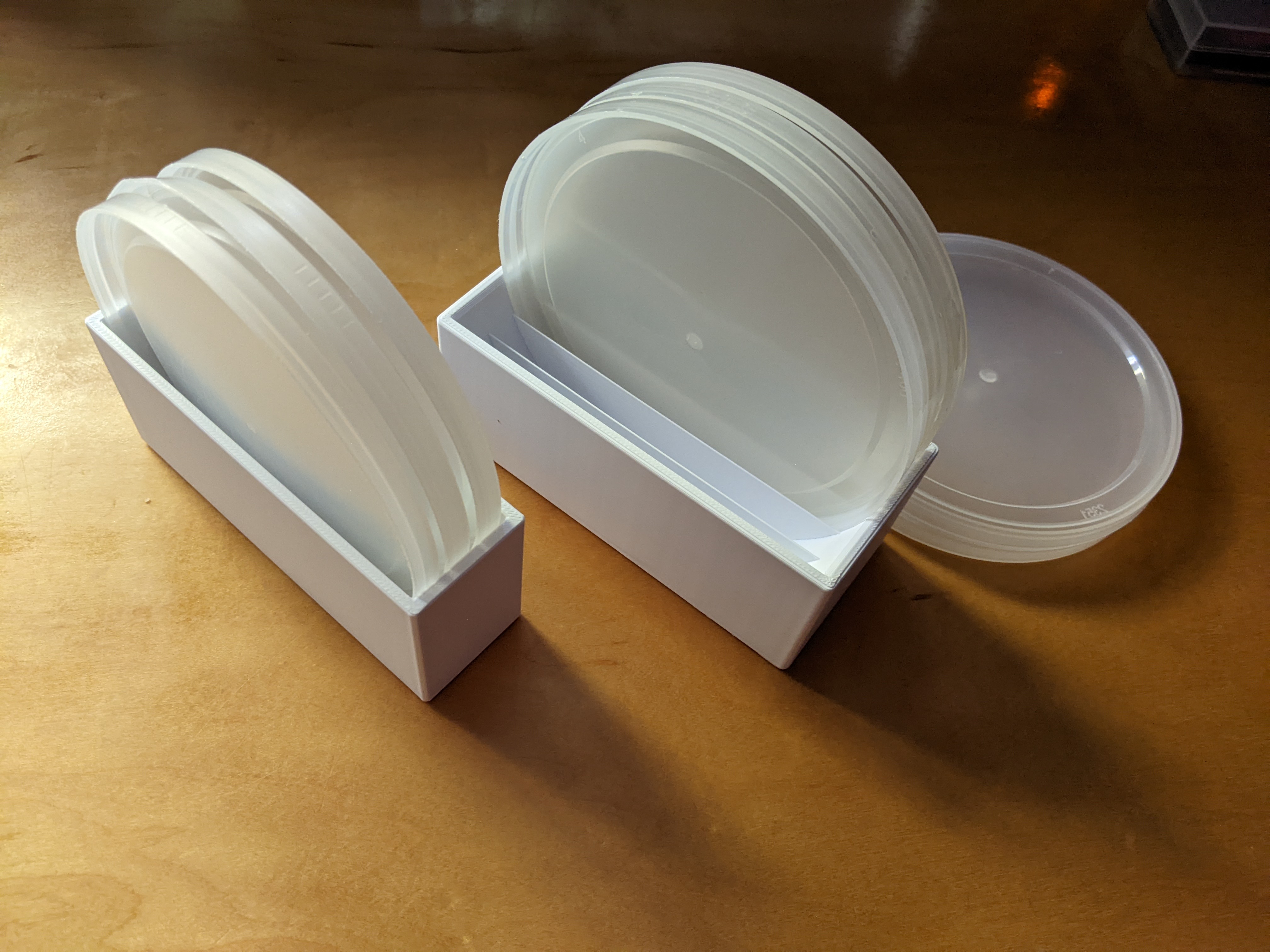 Parametric vertical lid holder by Billiam | Download free STL model ...