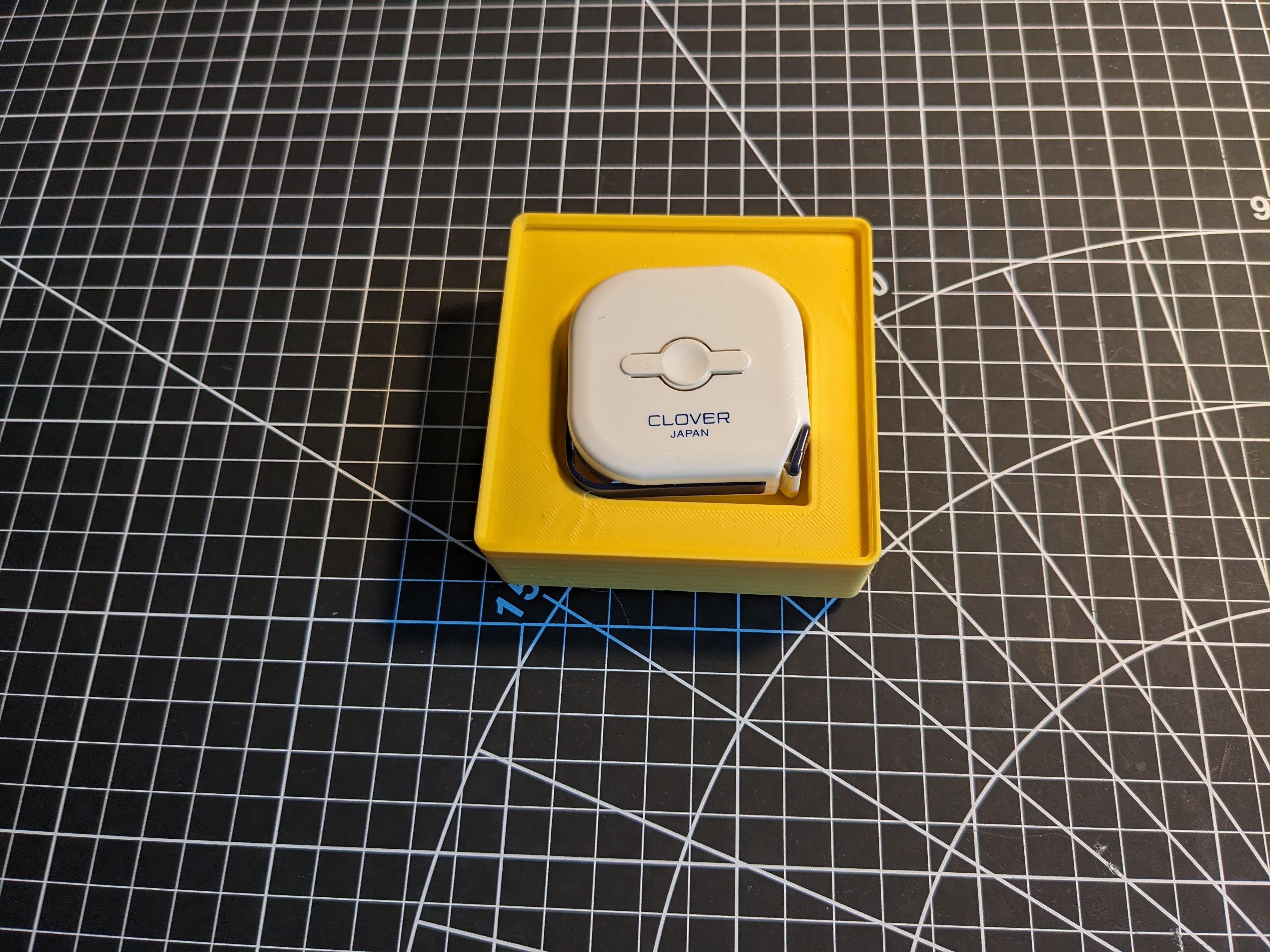 Gridfinity Clover Tape Measure Container by Aaron Chambers | Download ...