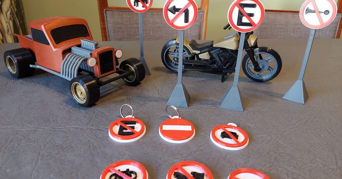 Traffic Signs (for scale models and key ring) - Set of 20 Regulatory ...