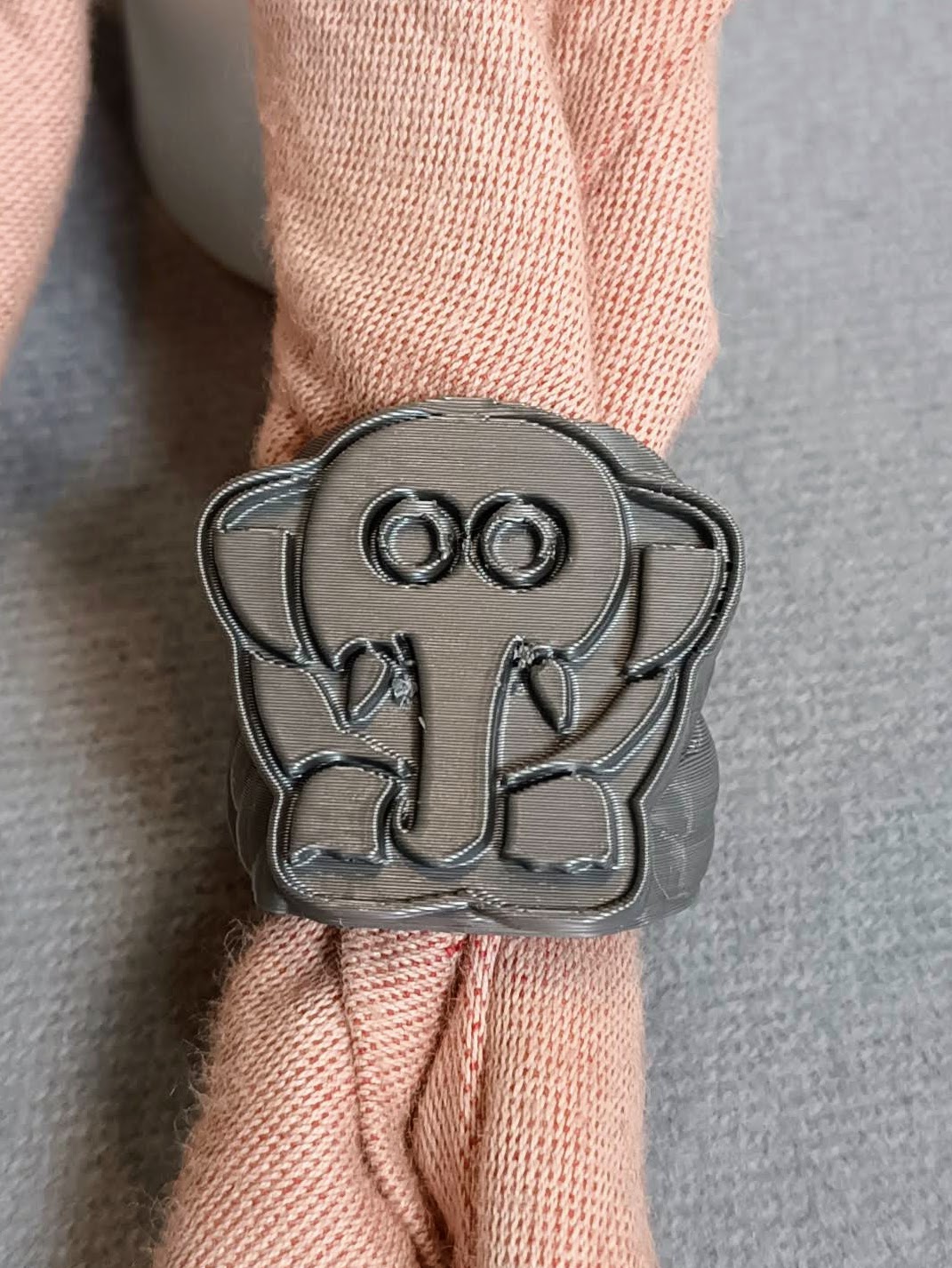 Hathi elephant woogle neckerfhief scarfring. Canuto o pasa pañuelo de ...