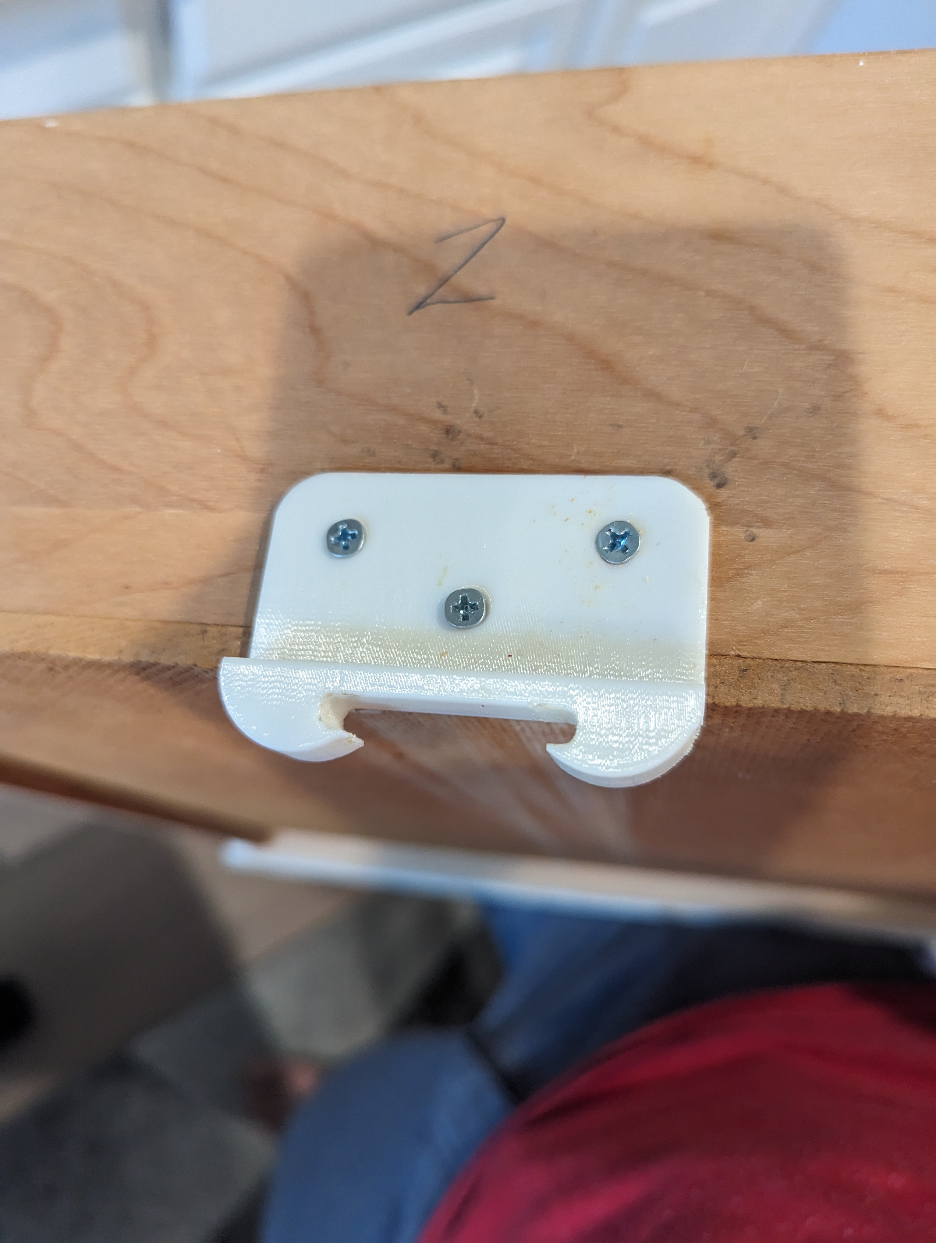 Drawer Track Rail Guide Bracket by DJ Shrimp | Download free STL model ...