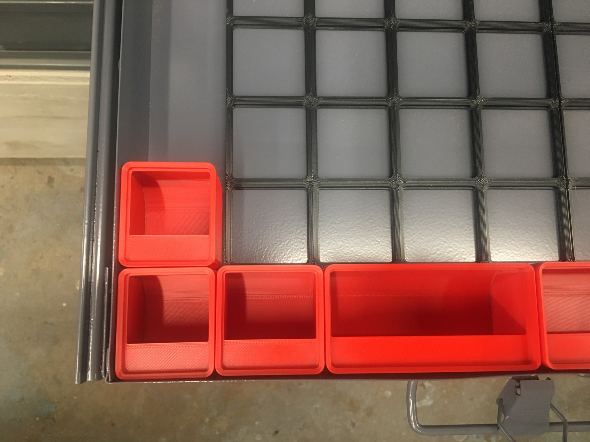 37mm wide "Make-Up" Gridfinity bins for Durham Trays by Netpackrat ...