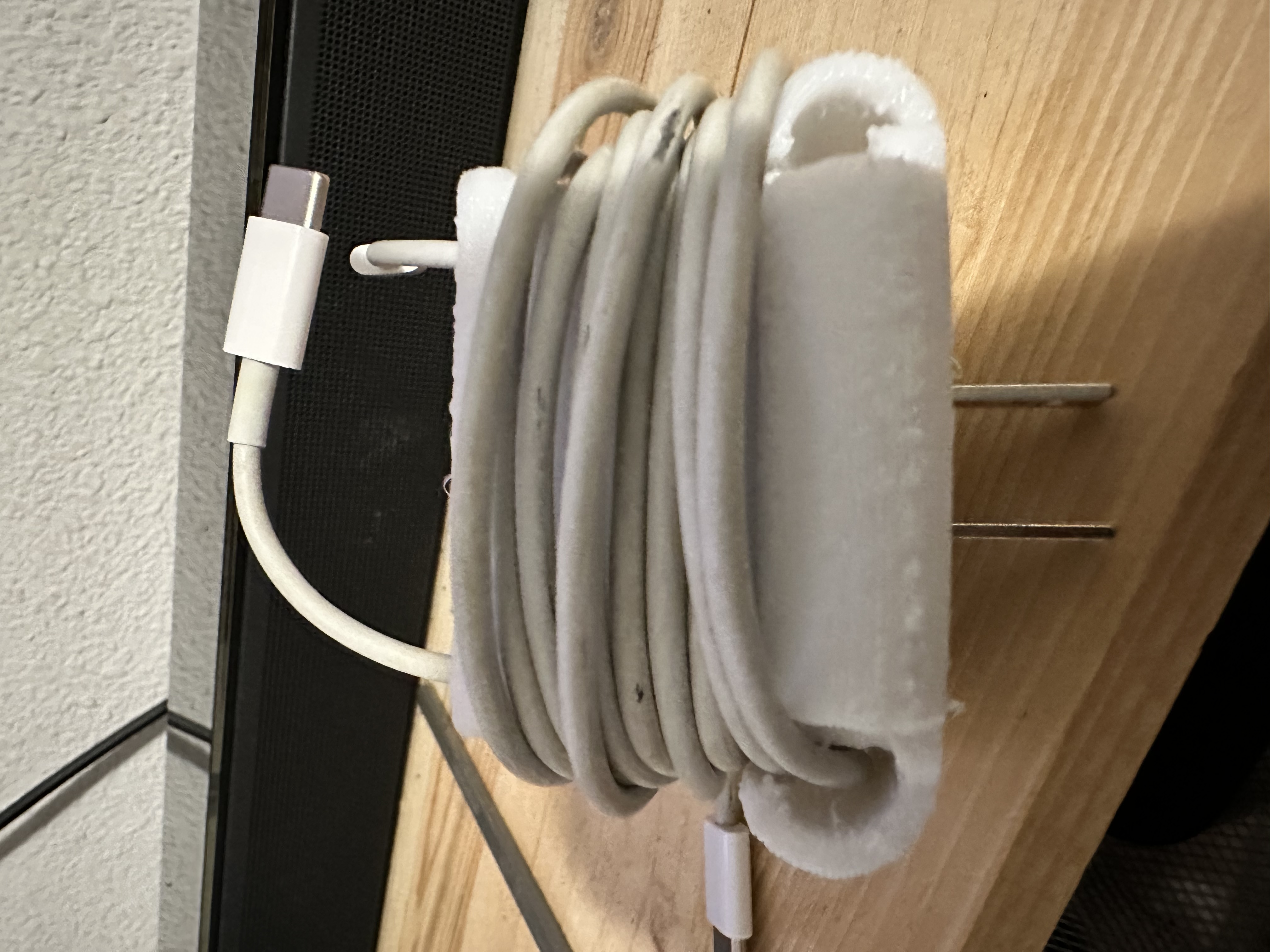 Apple charger cord wrap by Boostnboogie | Download free STL model ...